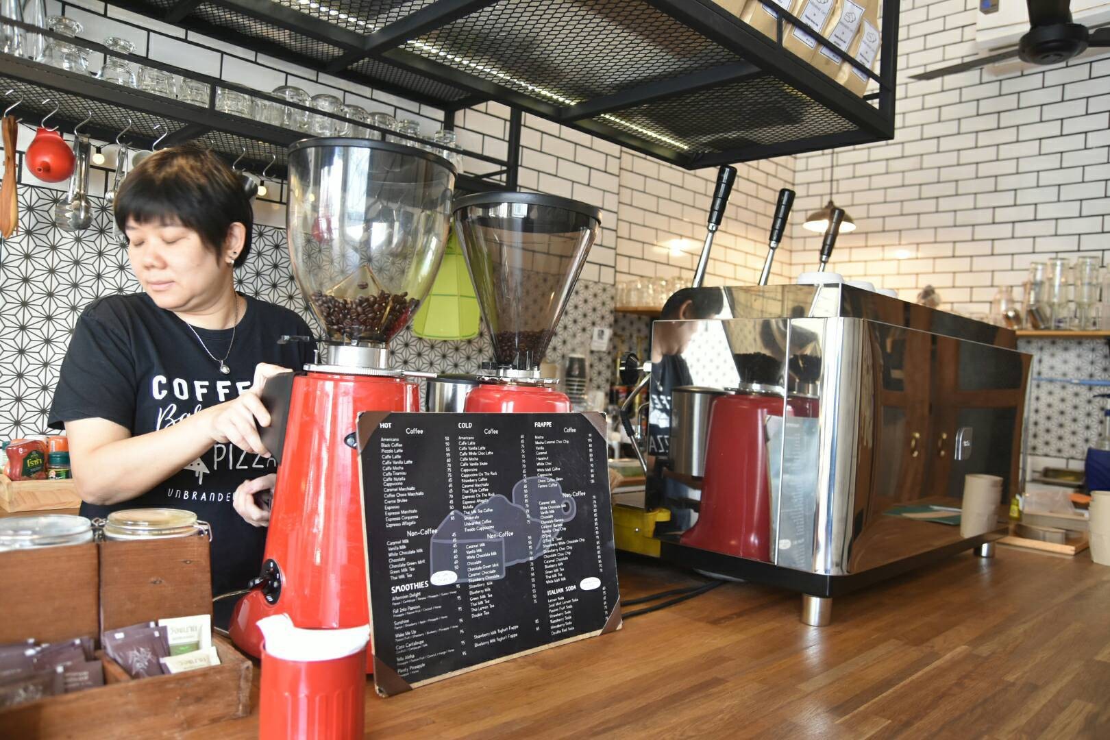 รีวิว Unbranded Cafe - ร้านกาแฟดีๆ ในย่านพระนคร - Wongnai