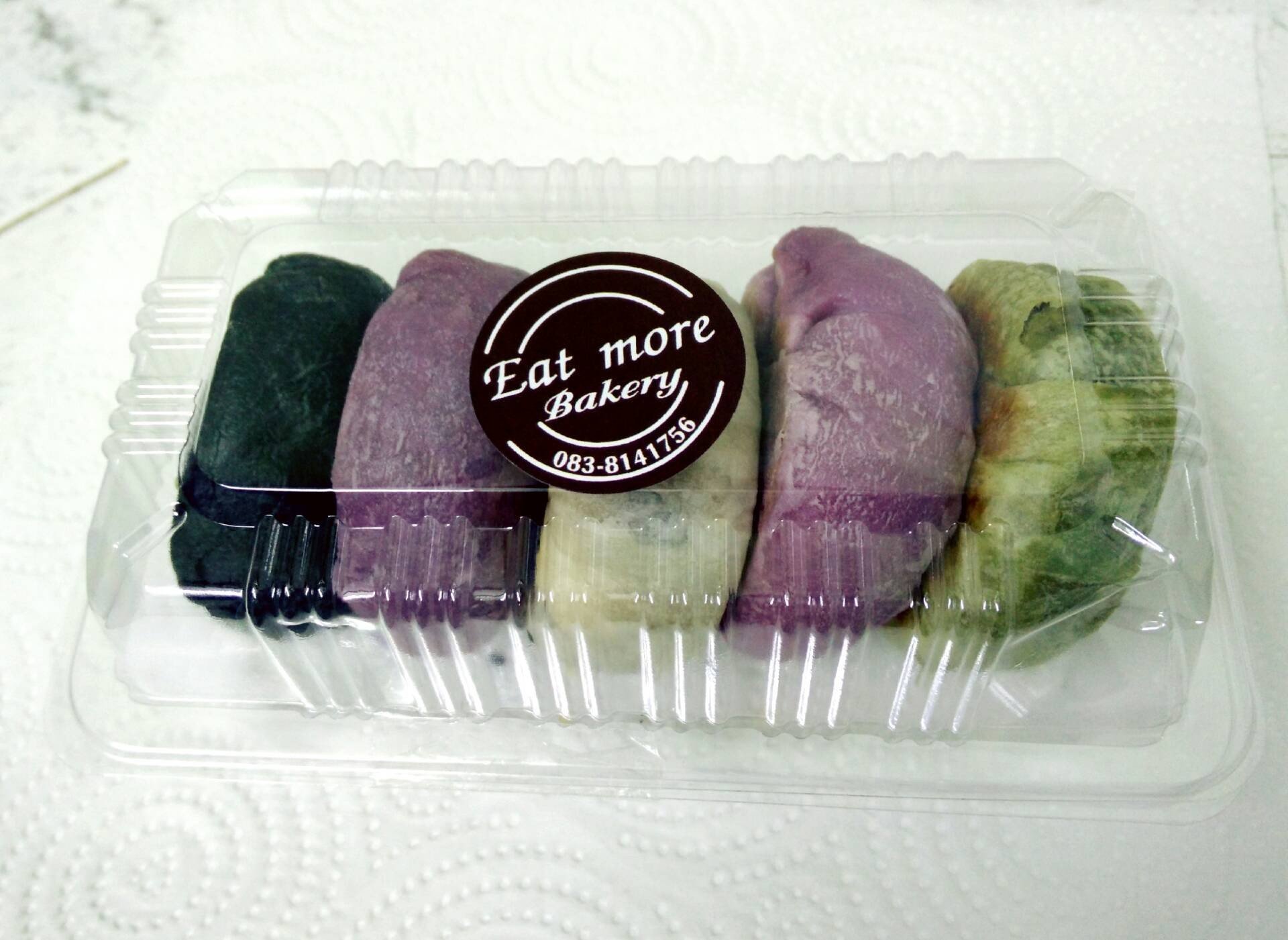 รีวิว Eat More Bakery - แป้งนุ่ม ไส้แน่น หวานอร่อยแบบธรรมชาติ