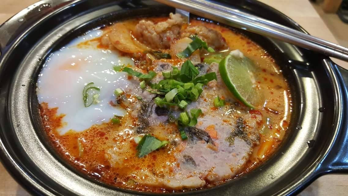 รีวิว Mee Ok (หมี่โอเค) สามย่าน - บะหมี่นุ่ม อร่อยกลมกล่อม