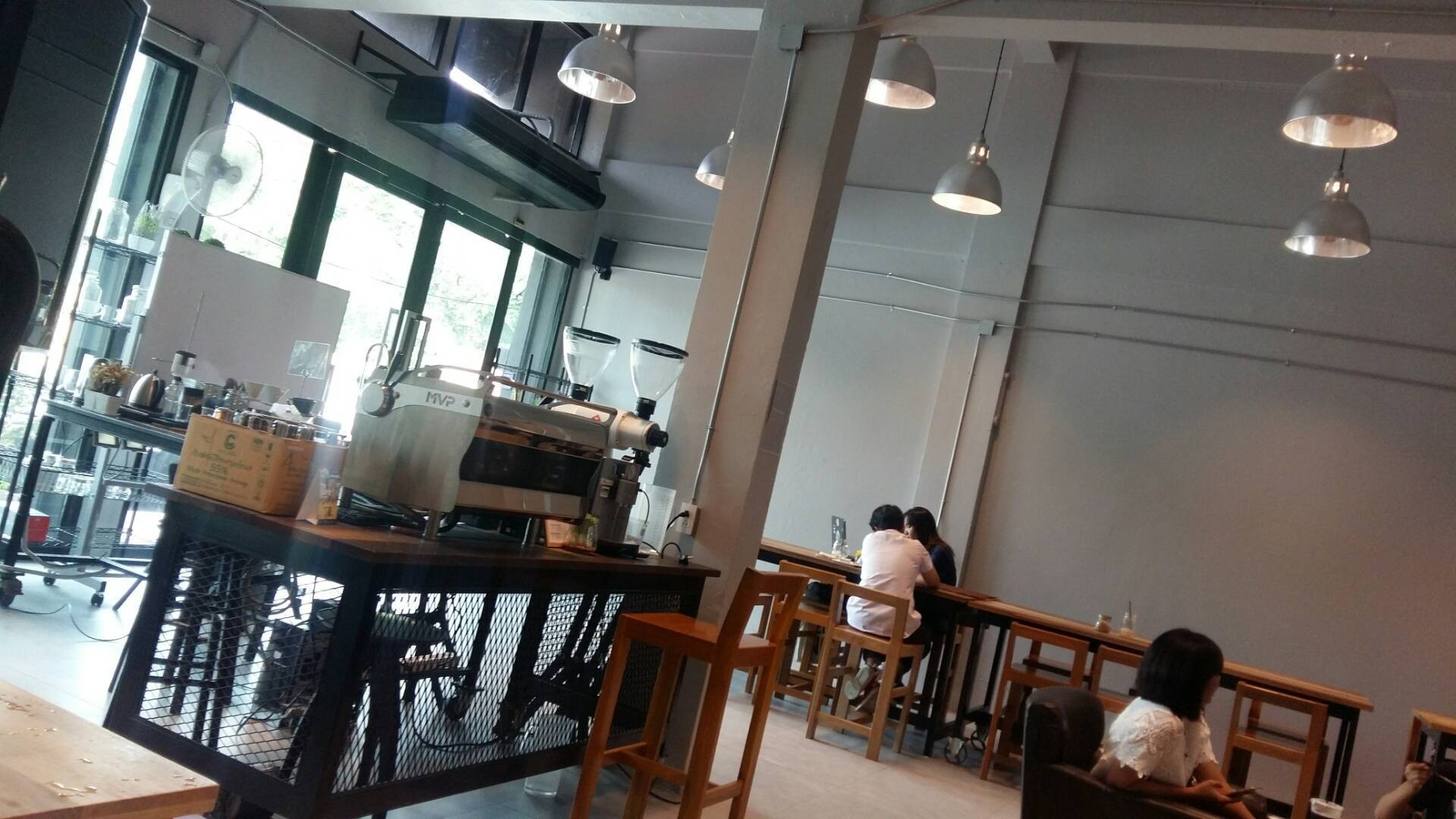 รีวิว CLASS Cafe' วัดบูรพ์ - แหล่งทำรายงาน ในร้านกาแฟ 24ชม.