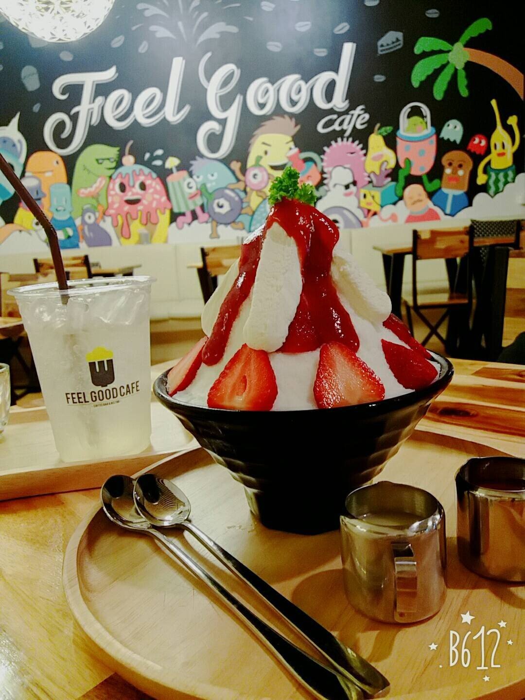 รีวิว Feel Good Cafe Coffee Bar & Bistro - มาทานบิงชูอร่อยดี เนื้อ ...