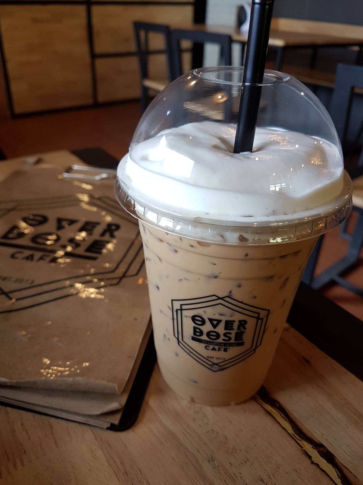 รีวิว Overdose cafe' - เครื่องดื่มคุณภาพเกินราคา อยู่ถนนเส้นหลัก มีที่ ...