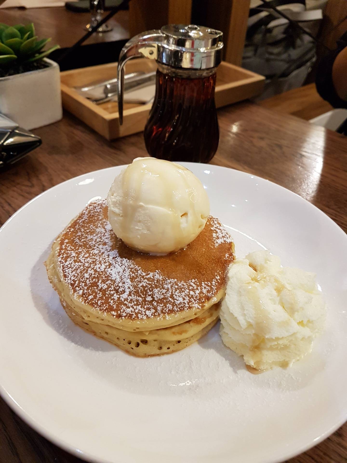 รีวิว Pancake Cafe สยามพารากอน - อยากกินแพนเค้กหาทานไม่ยาก
