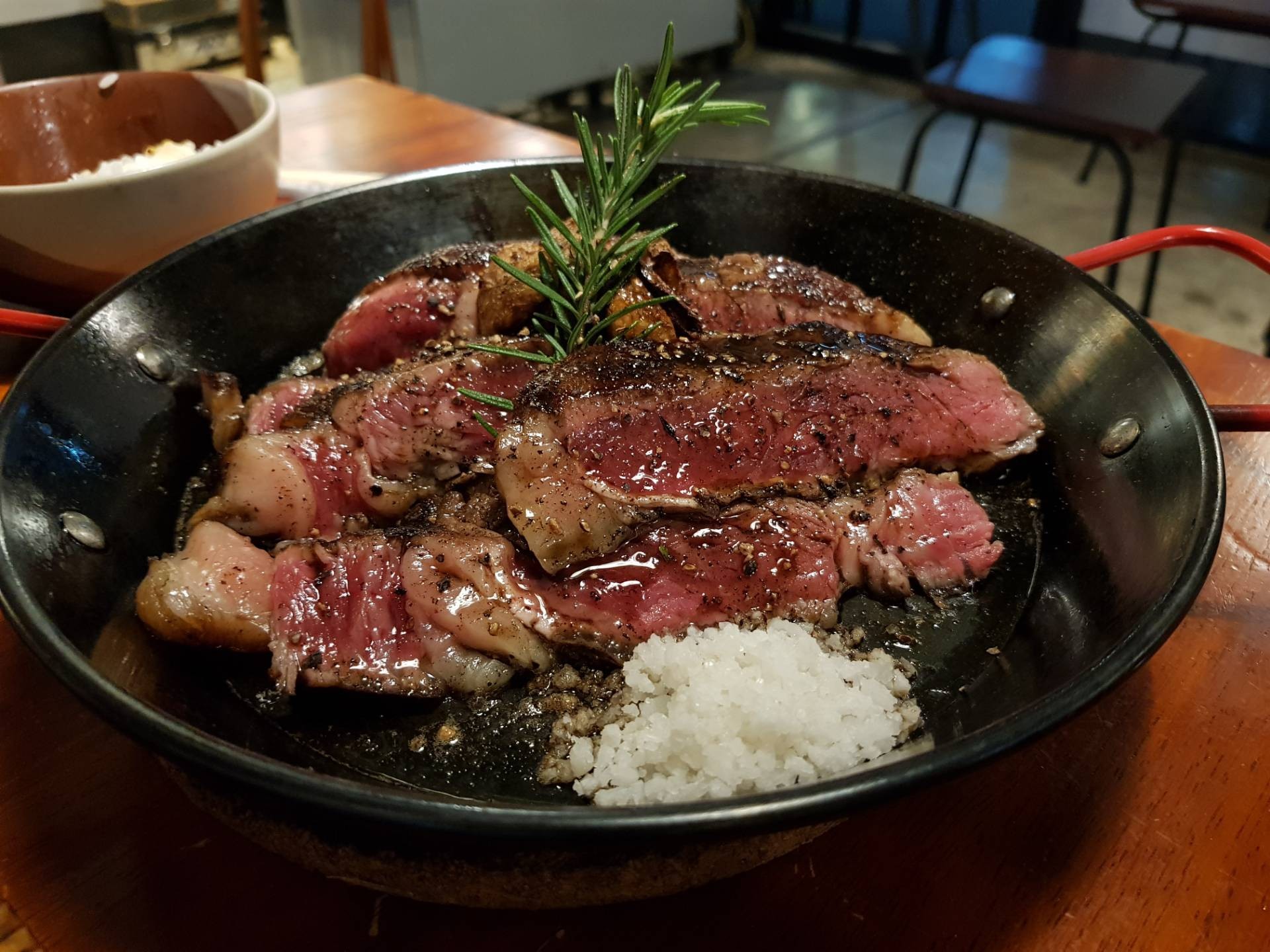 รีวิว Tora Tora Japanese Kitchen สามเสนใน - อร่อยมาก ทำสเต็กได้รสชาติดีสุดๆ