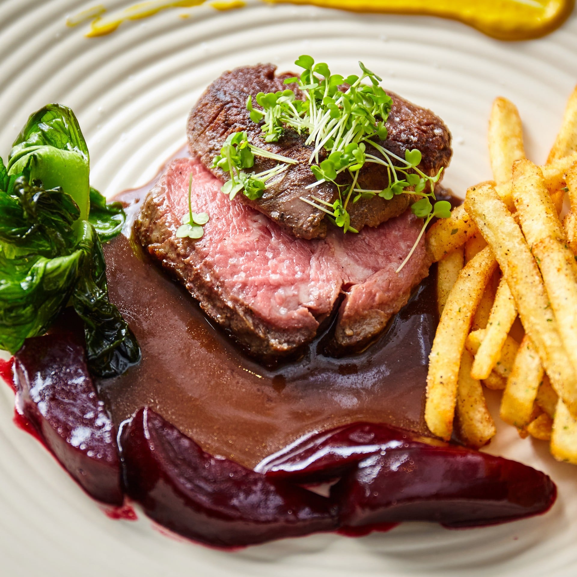 Warehouse Restaurant Patong Phuket - สั่งอาหารเดลิเวอรี | Wongnai x ...