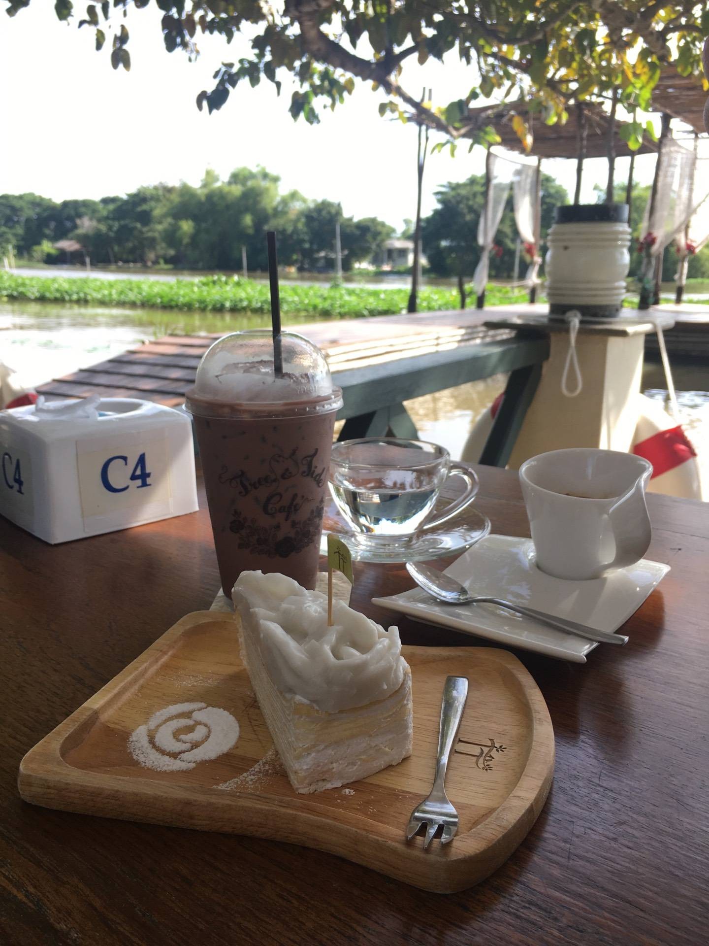 รีวิว Tree & Tide Riverside - Tree & Tide Riverside : เปิด ศุกร์ เสาร ทิตย์