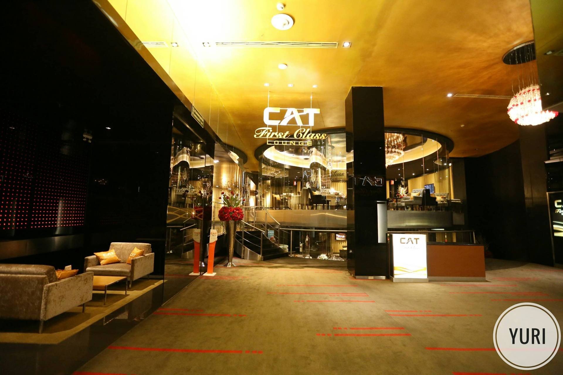 รีวิว First Class SF World Cinema centralwOrld - ดูหนังวันฮาโลวีนกับ ...