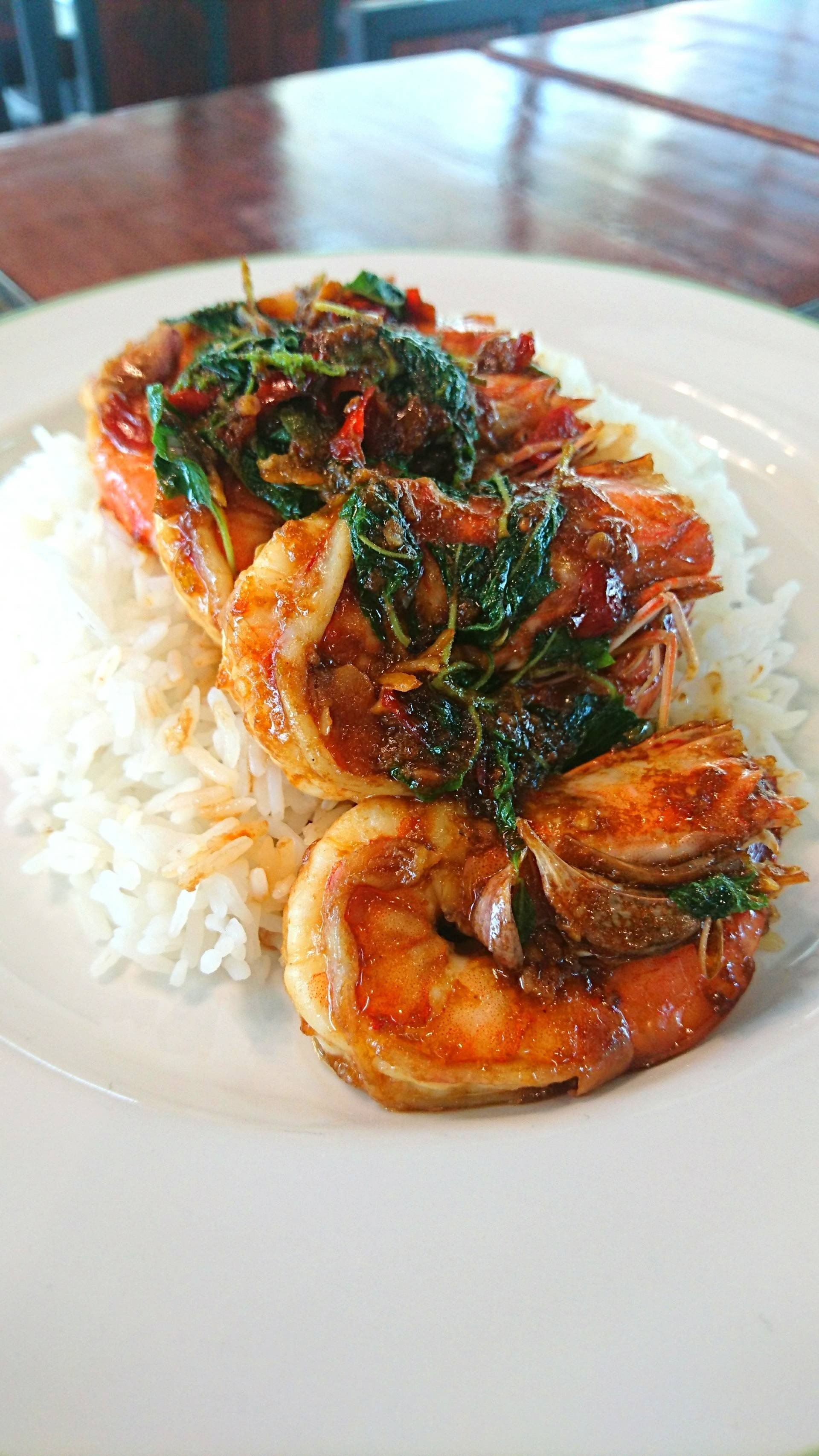 รีวิว Polly Cafe' By Mr.knott - อาหารอร่อย บรรยากาศดี แนะนำเมนูทะเลผัด ...