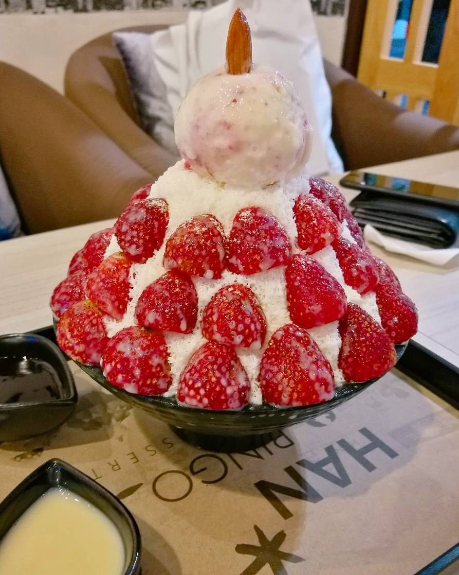 รีวิว Han Bingo Korean Dessert Cafe - วันนี้มาลองสตอเบอรี่ก่อน
