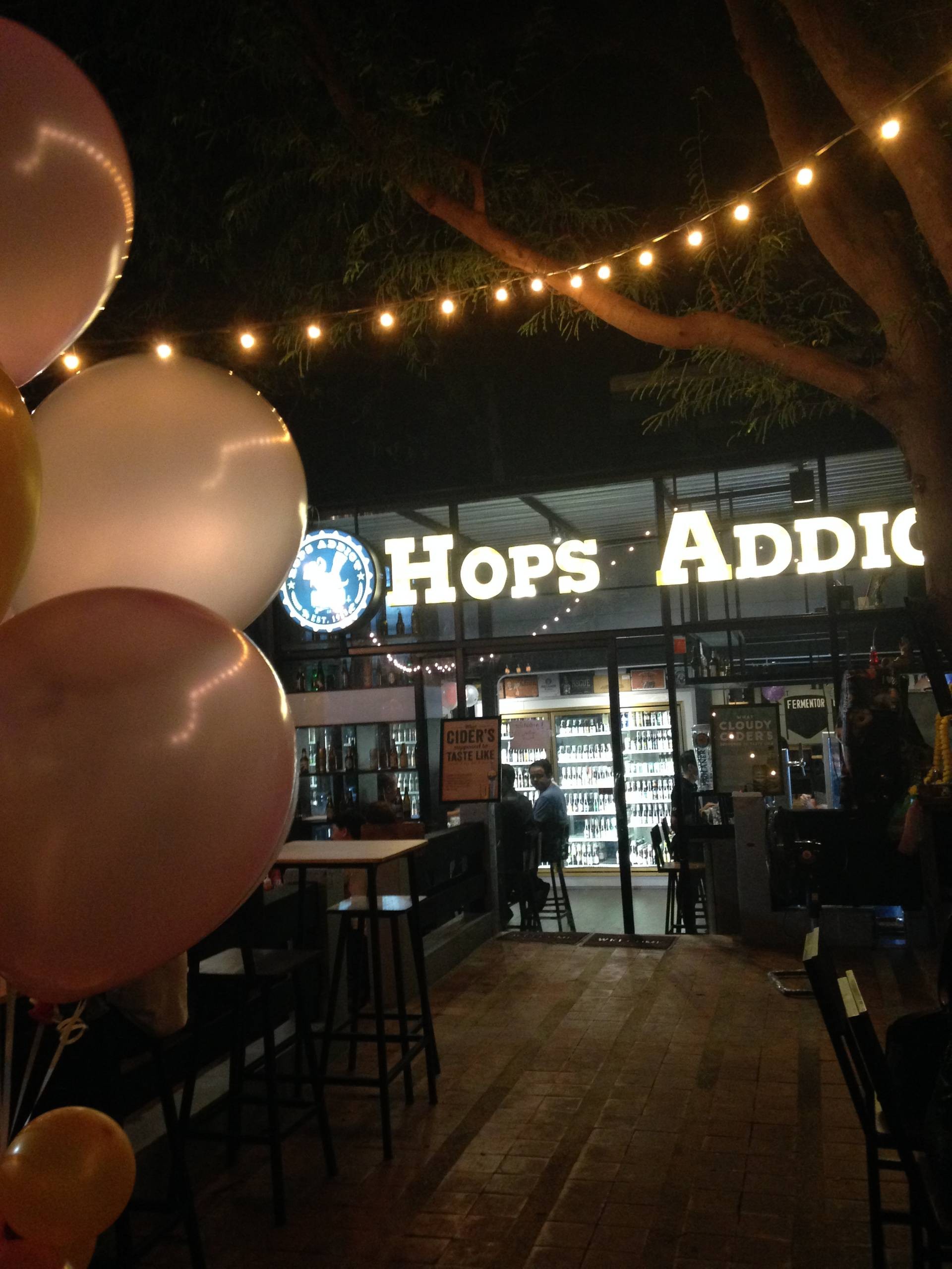 รีวิว Hops Addict Bangsaen (ฮอปแอดดิค บางแสน) บางแสน - อาหารอร่อย ราคา ...