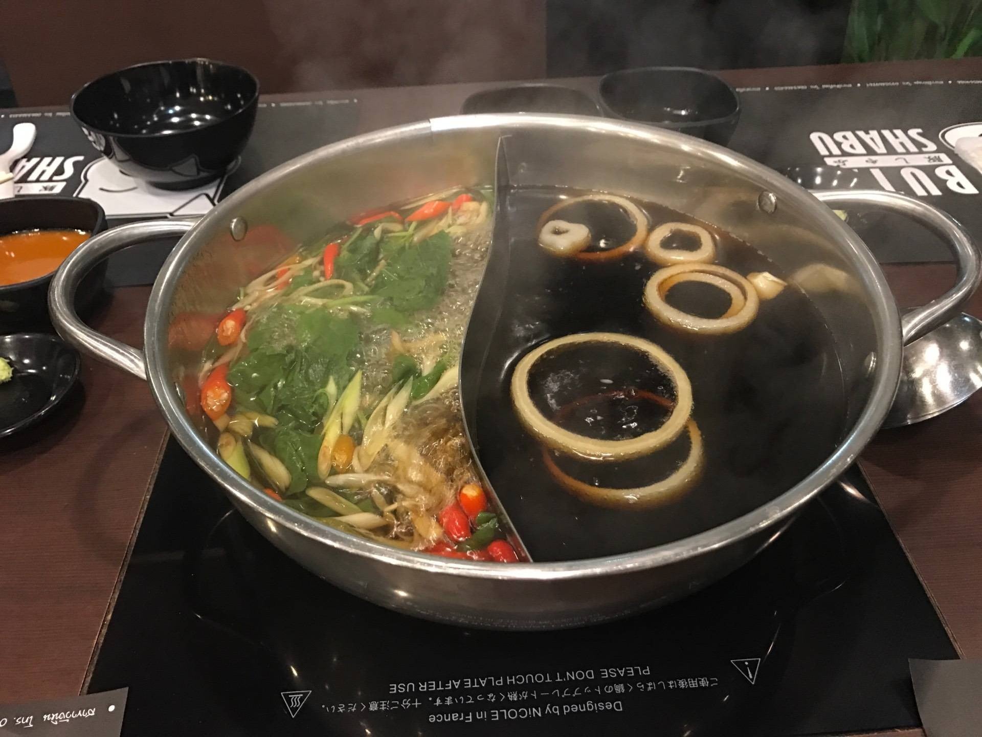 รีวิว Buta Shabu VANILLA MOON - บุฟเฟ่ชาบูอร่อยๆ ราคาเบาๆ