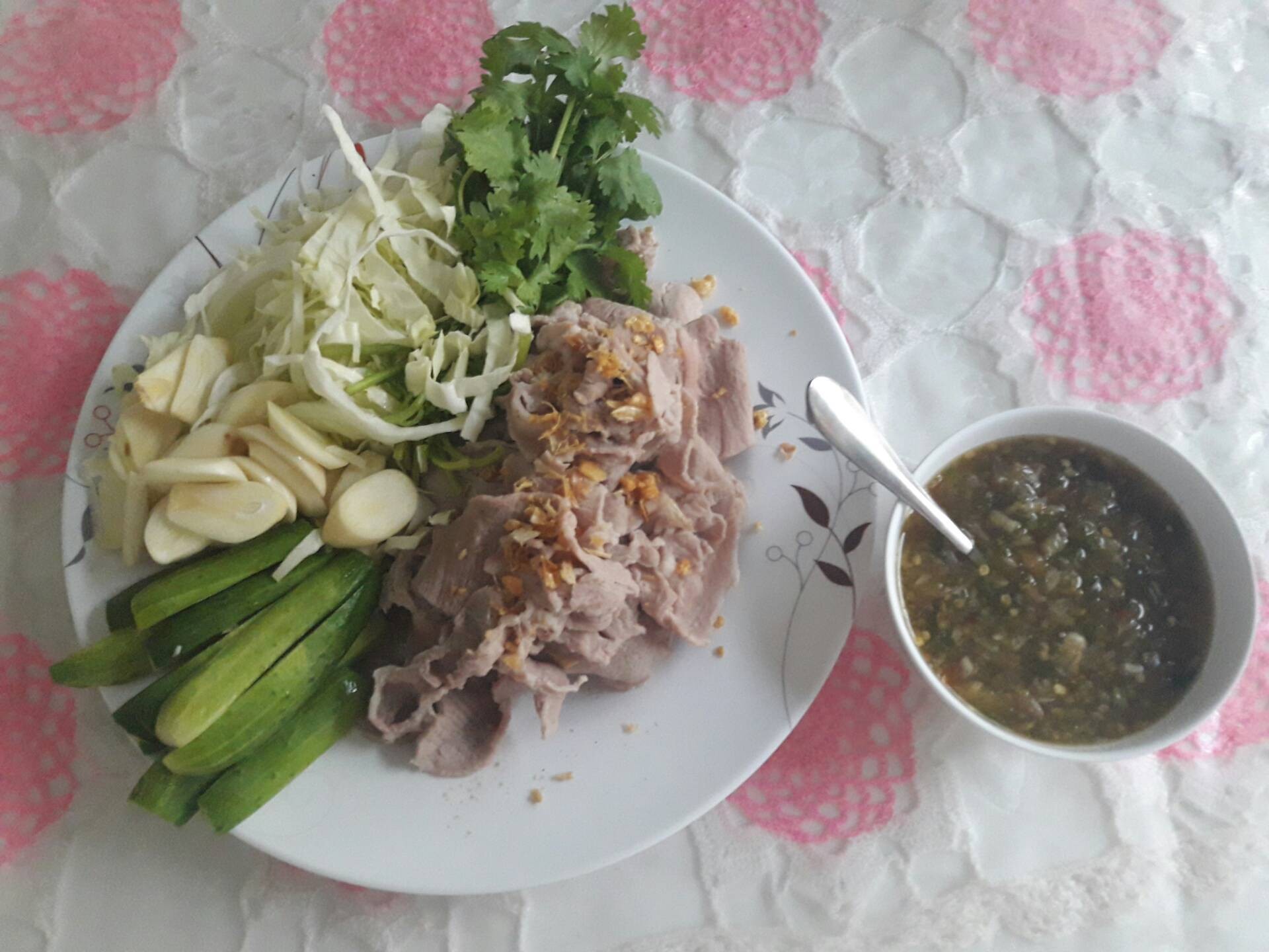 สูตร หมูมะนาว พร้อมวิธีทำโดย Suriyo Kiti - Wongnai Cooking