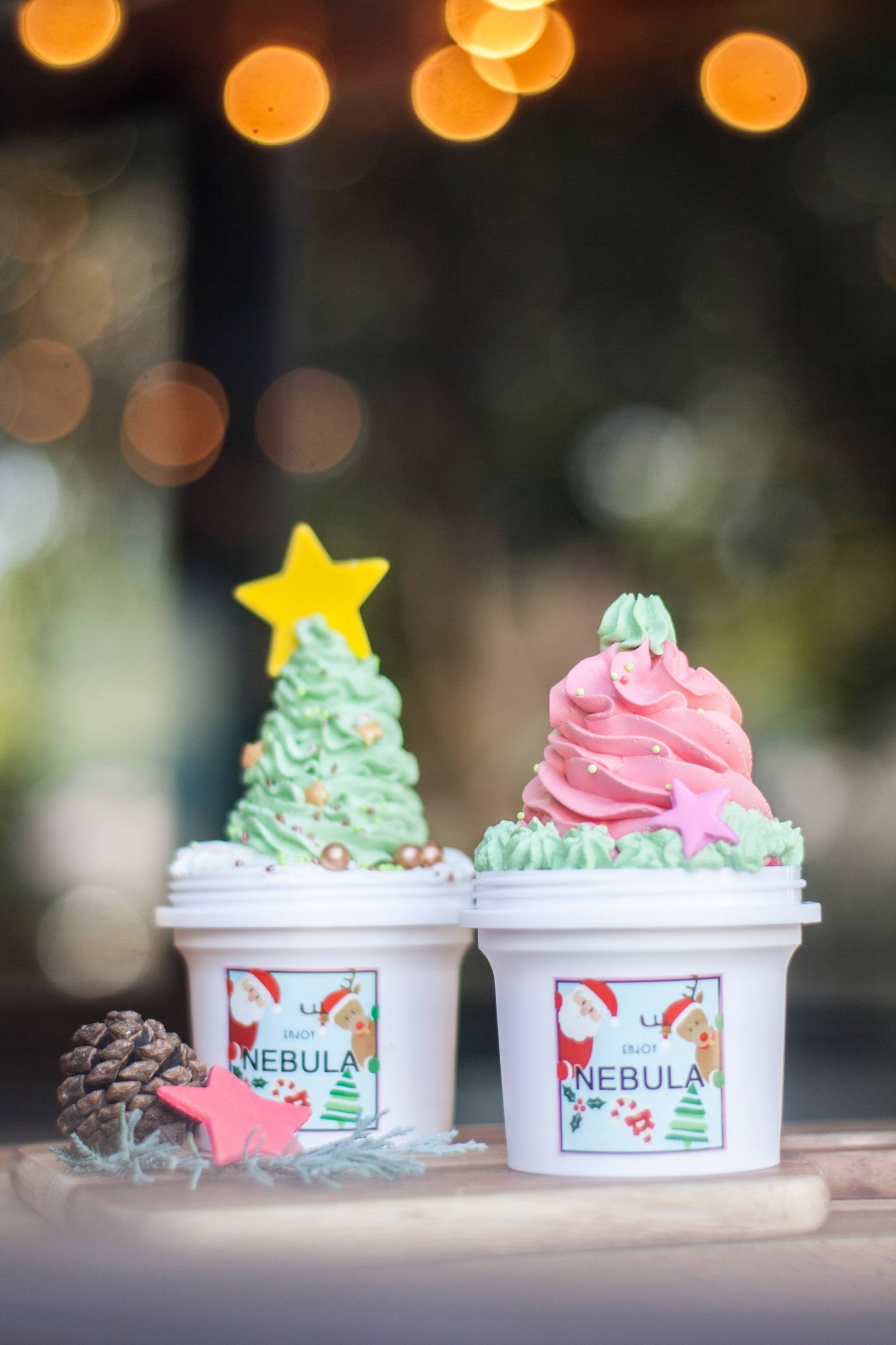 ไอติม • ไอติมโฮมเมดท๊อปด้วยวิปครีมตีมคริสต์มาส น่าย๊ากก ร้าน NEBULA ...