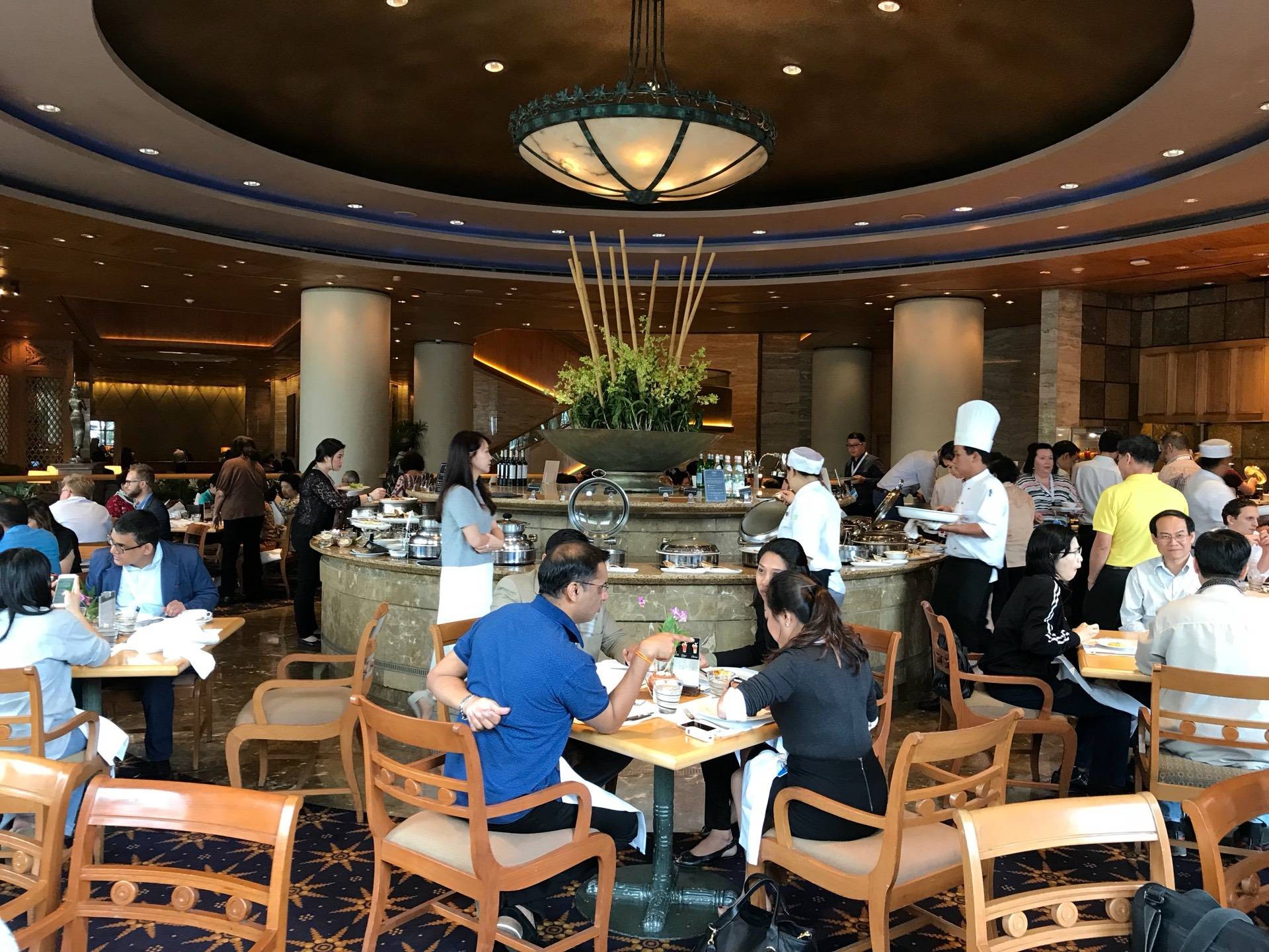 รีวิว Orchid Café โรงแรมเชอราตันแกรนด์สุขุมวิท - บุฟเฟ่อาหารนานาชาติที่ ...