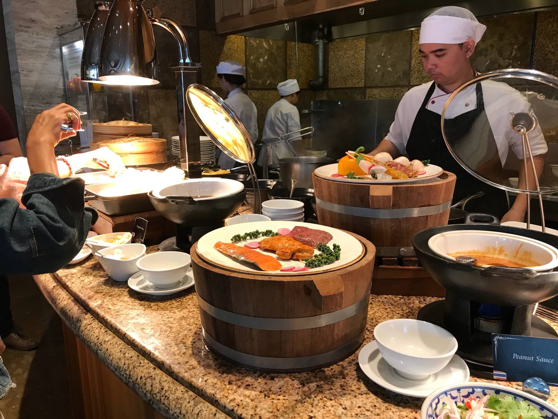 รูป Orchid Café โรงแรมเชอราตันแกรนด์สุขุมวิท