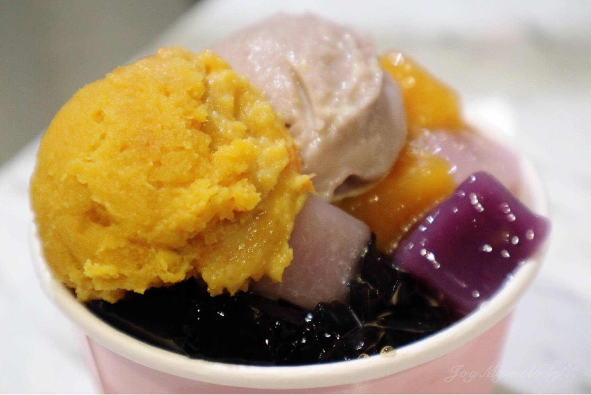 Mini Taro + มันส้มกวน ร้าน Taro Cube Central Chidlom