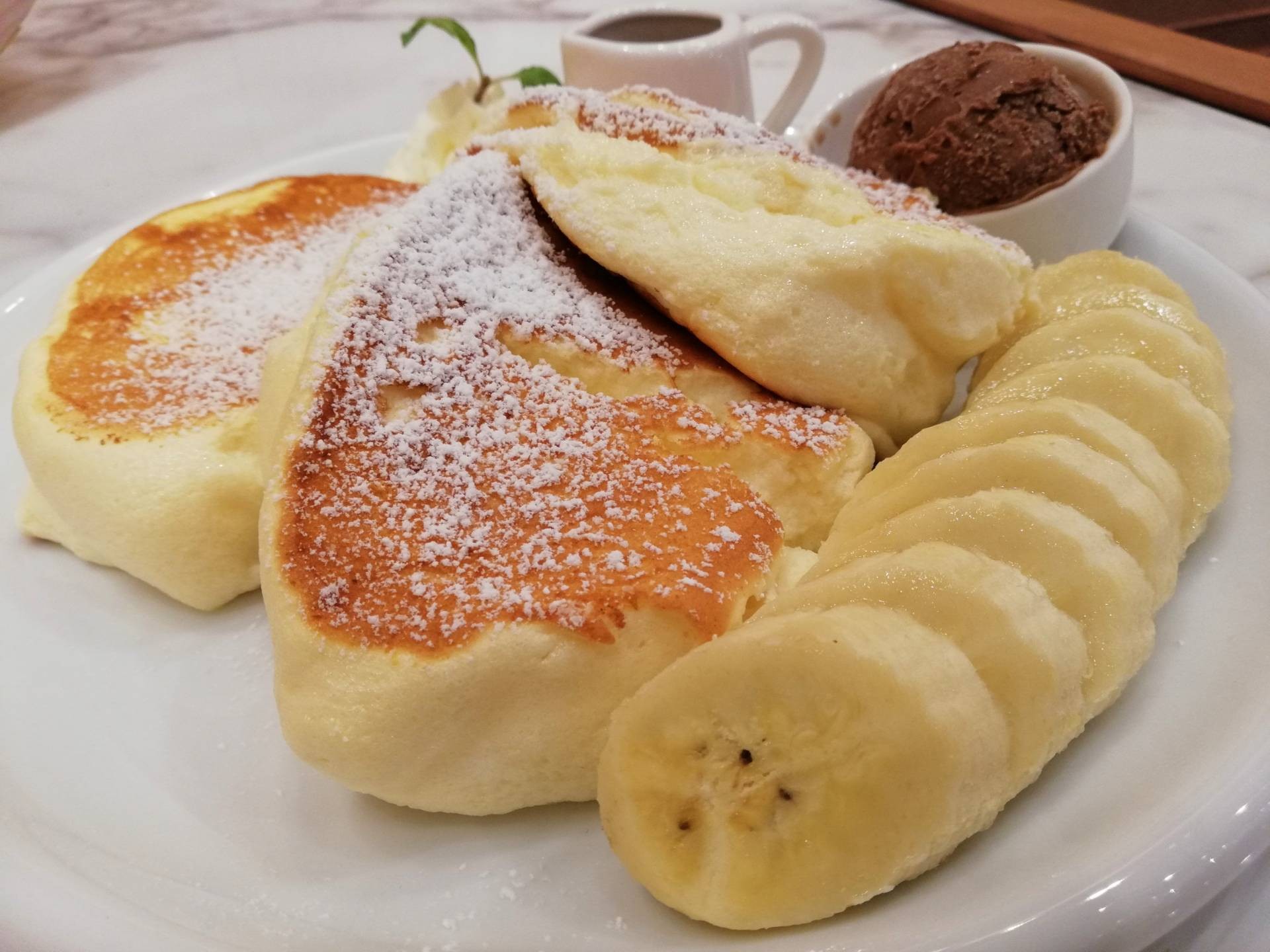 LeTAO Choco Banana Pancake • แพนเค้กเนื้อนุ่มฝุดๆ ร้าน LeTAO เซ็นทรัลพลาซาลาดพร้าว