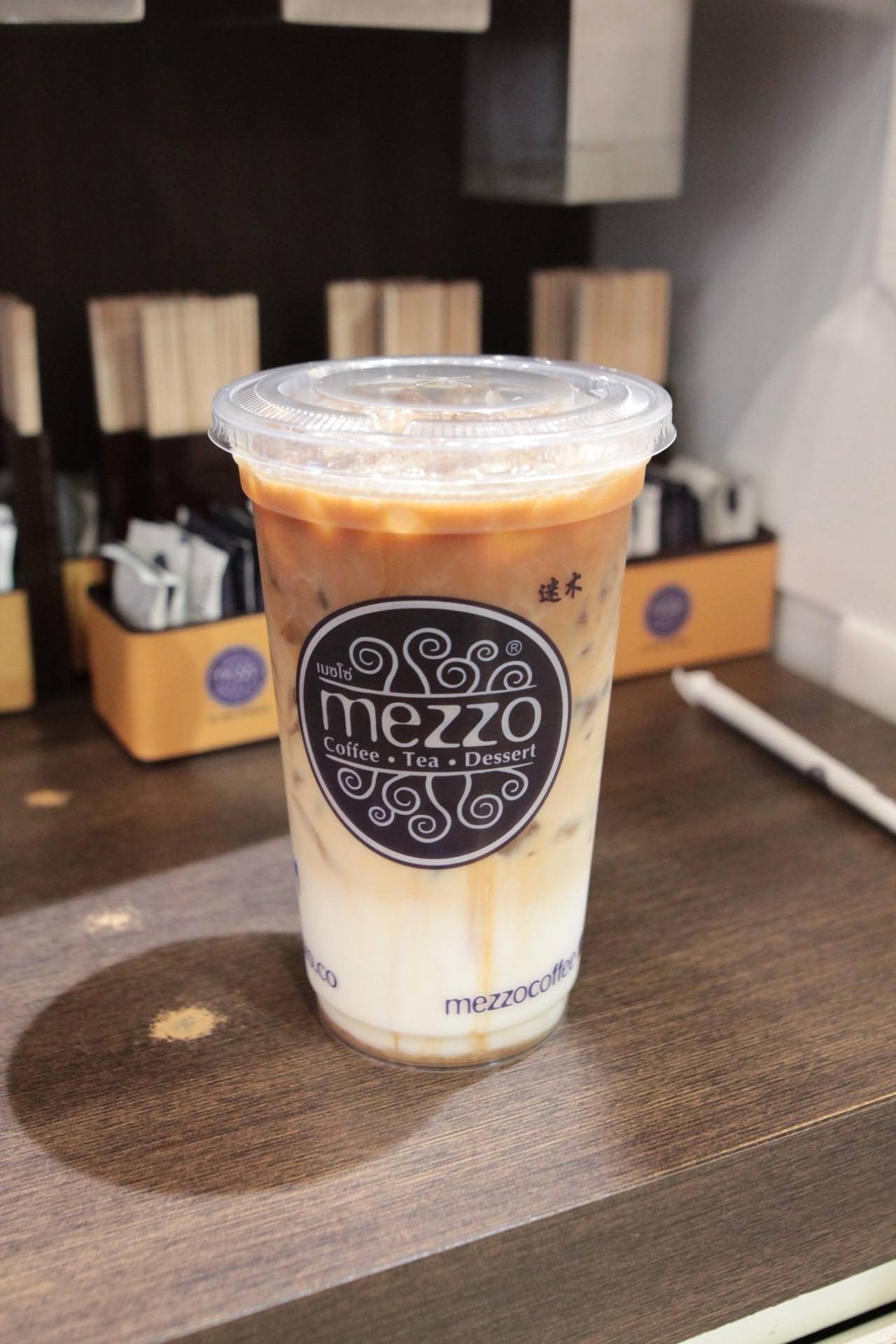 [รีวิว] ร้าน Mezzo Coffee เซ็นทรัล ลาดพร้าว | เมนูแนะนำ รูปภาพ ราคา