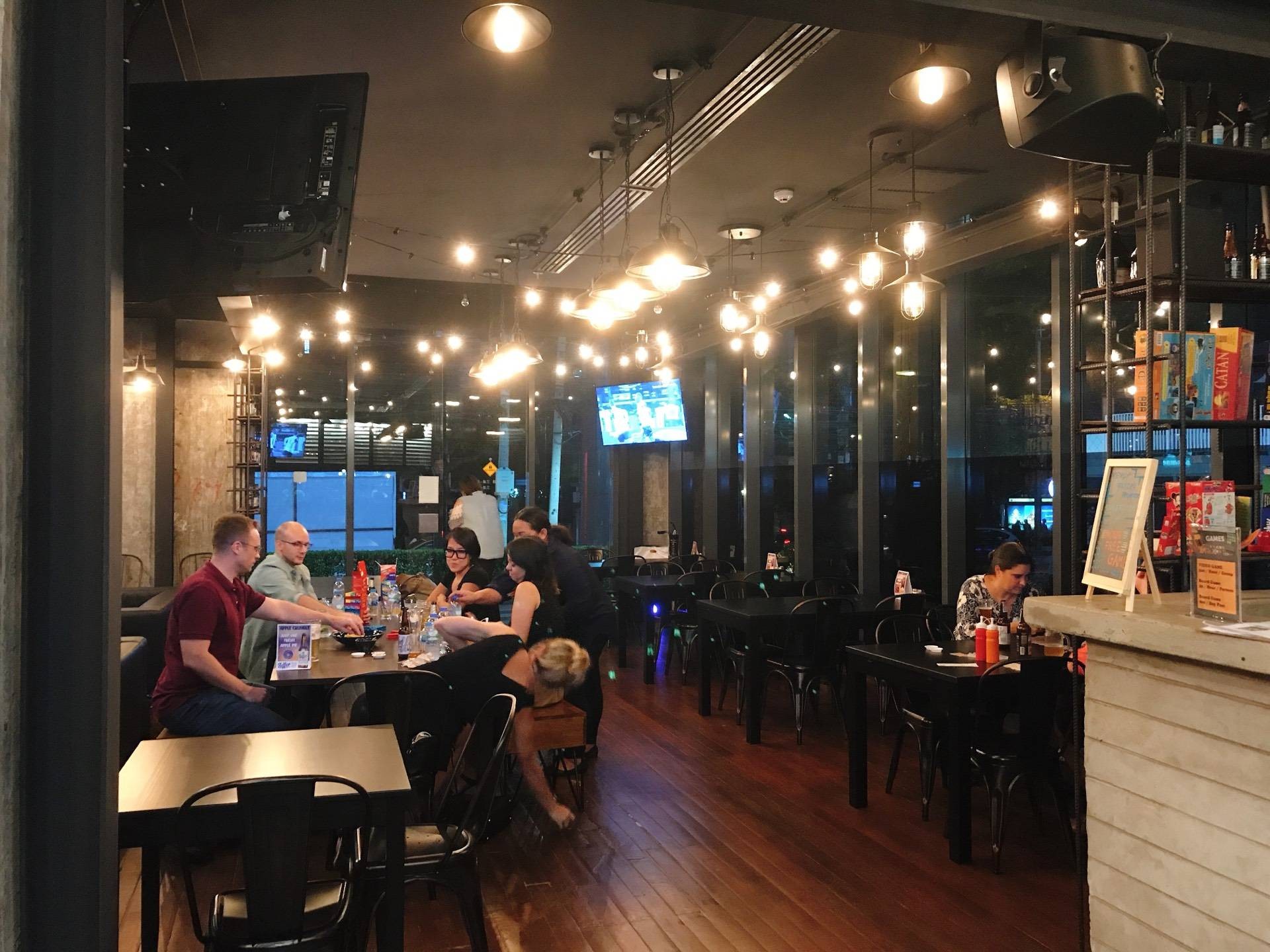 รูป Caveman Base - Wongnai