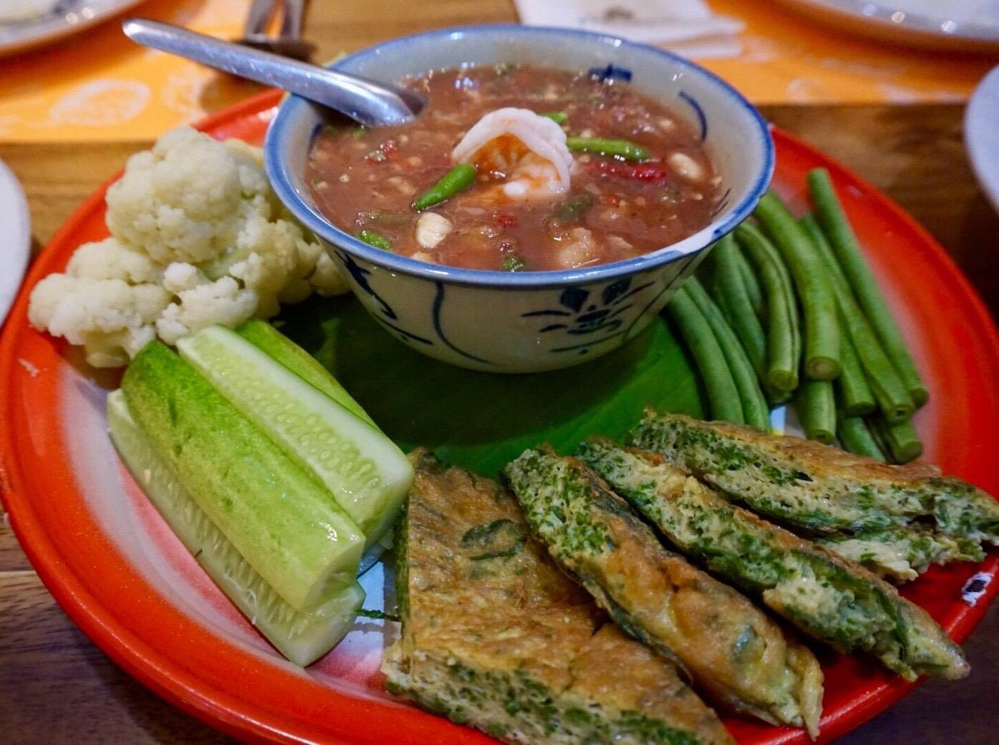 รีวิว Yoong Khao Hom แอมพาร์ค จุฬา - เผ็ดจนน้ำหูน้ำตาเล็ด!!!!