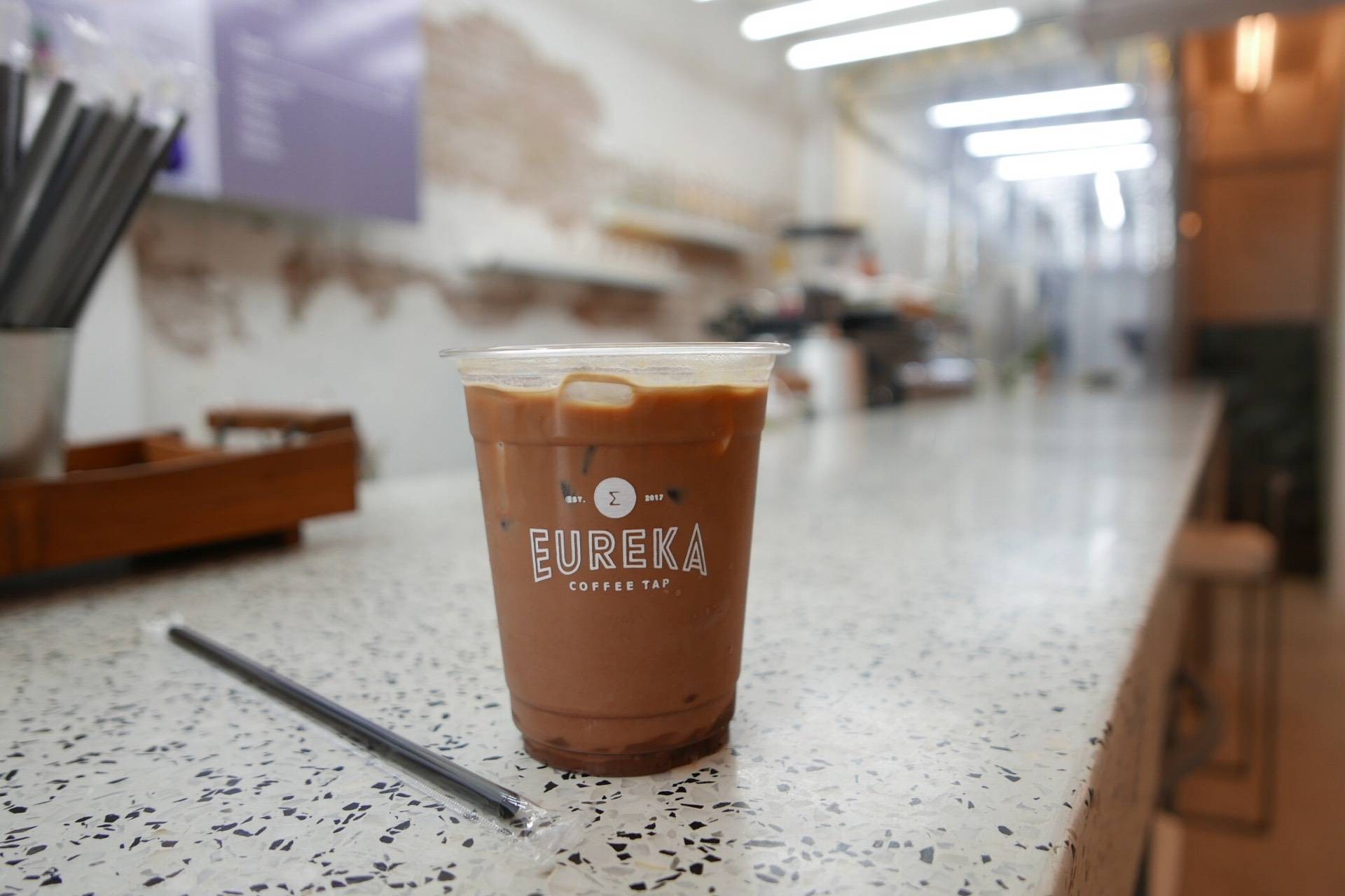 รีวิว Eureka Coffee Tap Saladaeng ศาลาแดง - Amazing created nitro ...