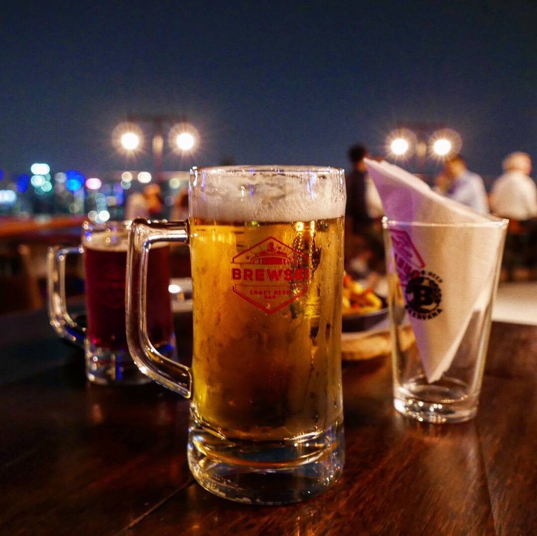 รีวิว Brewski Rooftop Bar - Good beer good view
