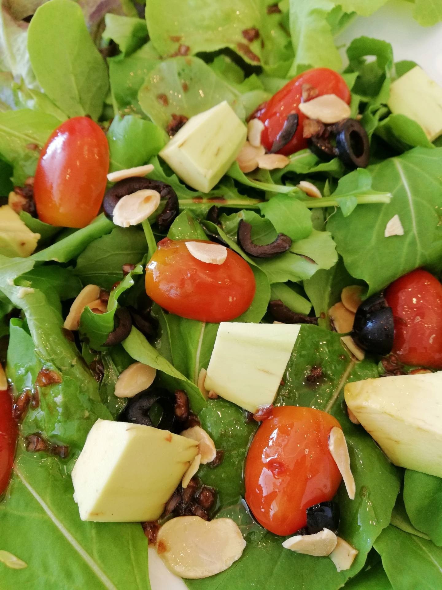 Rocket with Avocado Salad • Avocado ใส่มาน้อยกว่าในรูปเยอะเลย🙄🙄🙄 ร้าน ...