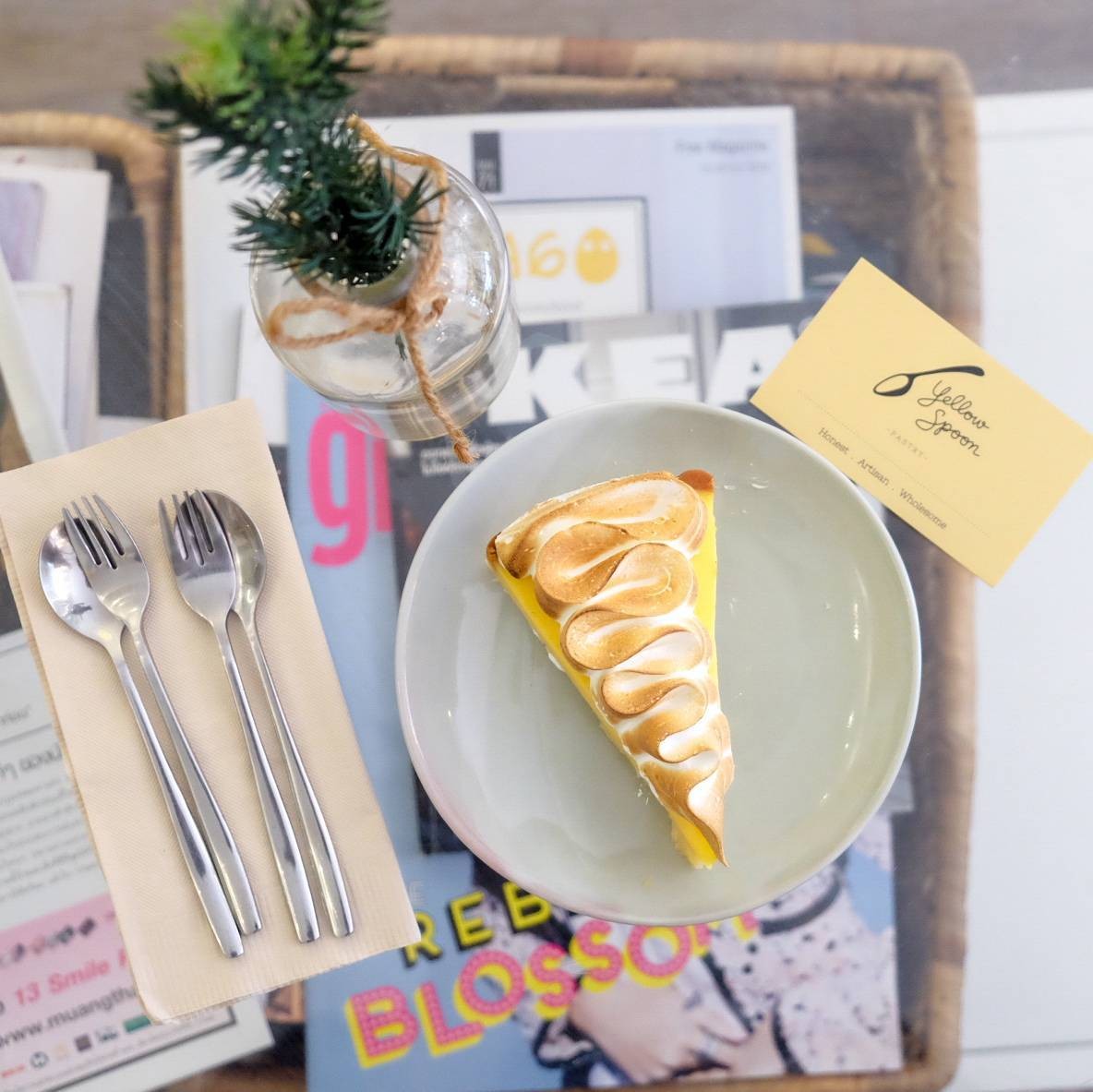 รีวิว Yellow Spoon Pastry 8Thonglor - ขนมแสนอร่อย ไม่ใส่สารเคมีและมี ...