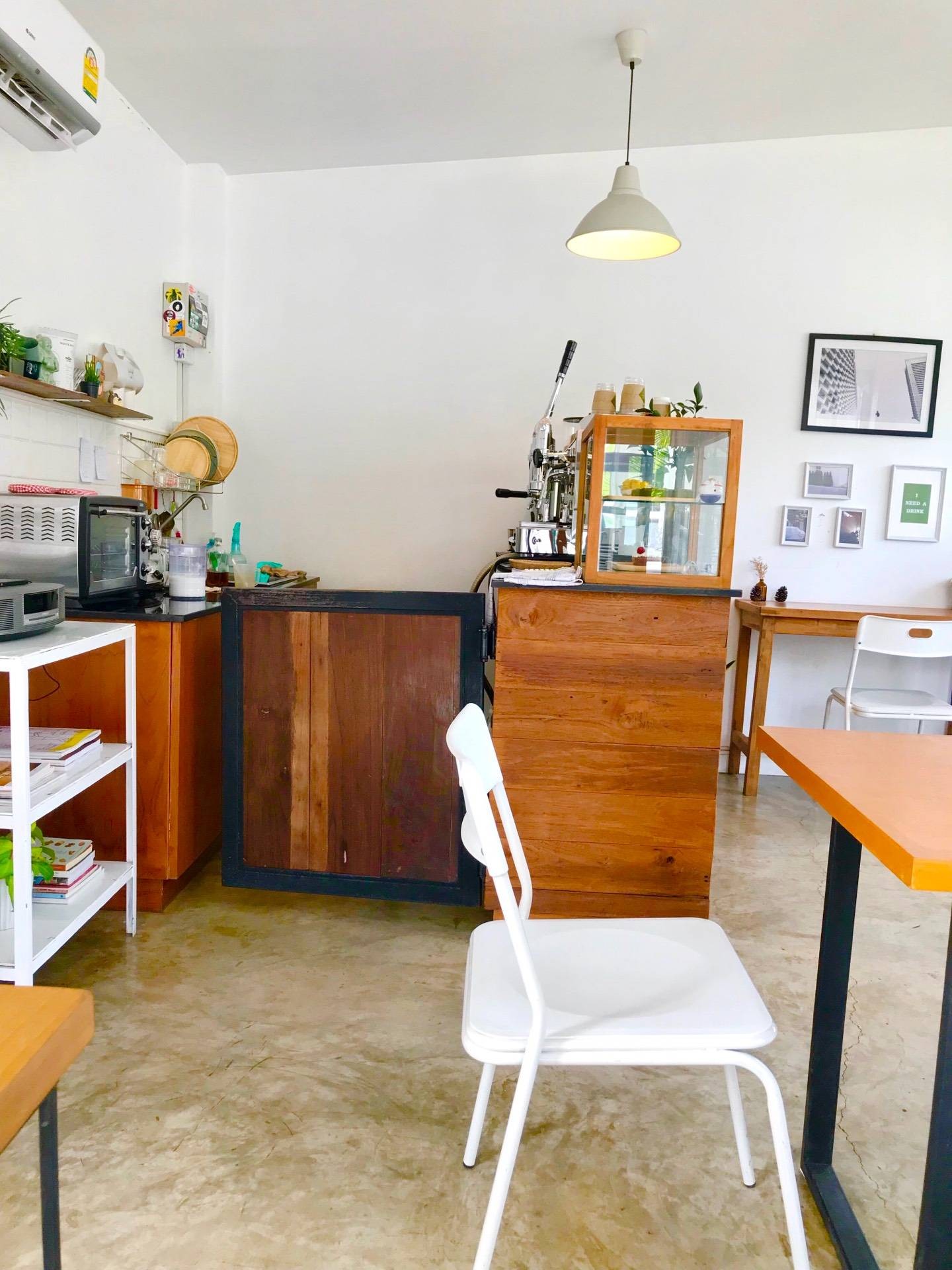 รีวิว Hand-kraft Cafe - ร่างกายต้องการคาเฟอีน