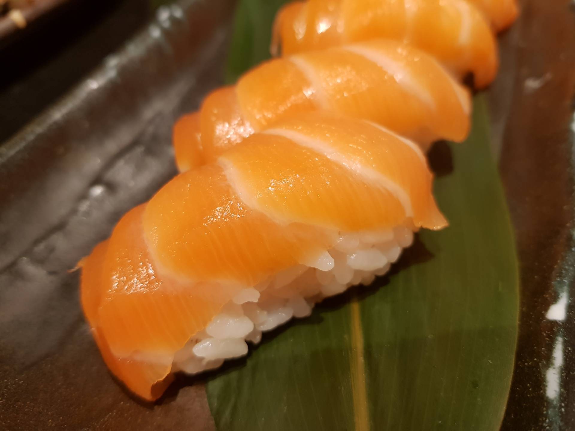 รีวิว Sen-ryo Sushi ทองหล่อ - ซูซิพรีเมี่ยม ในราคาจับต้องได้