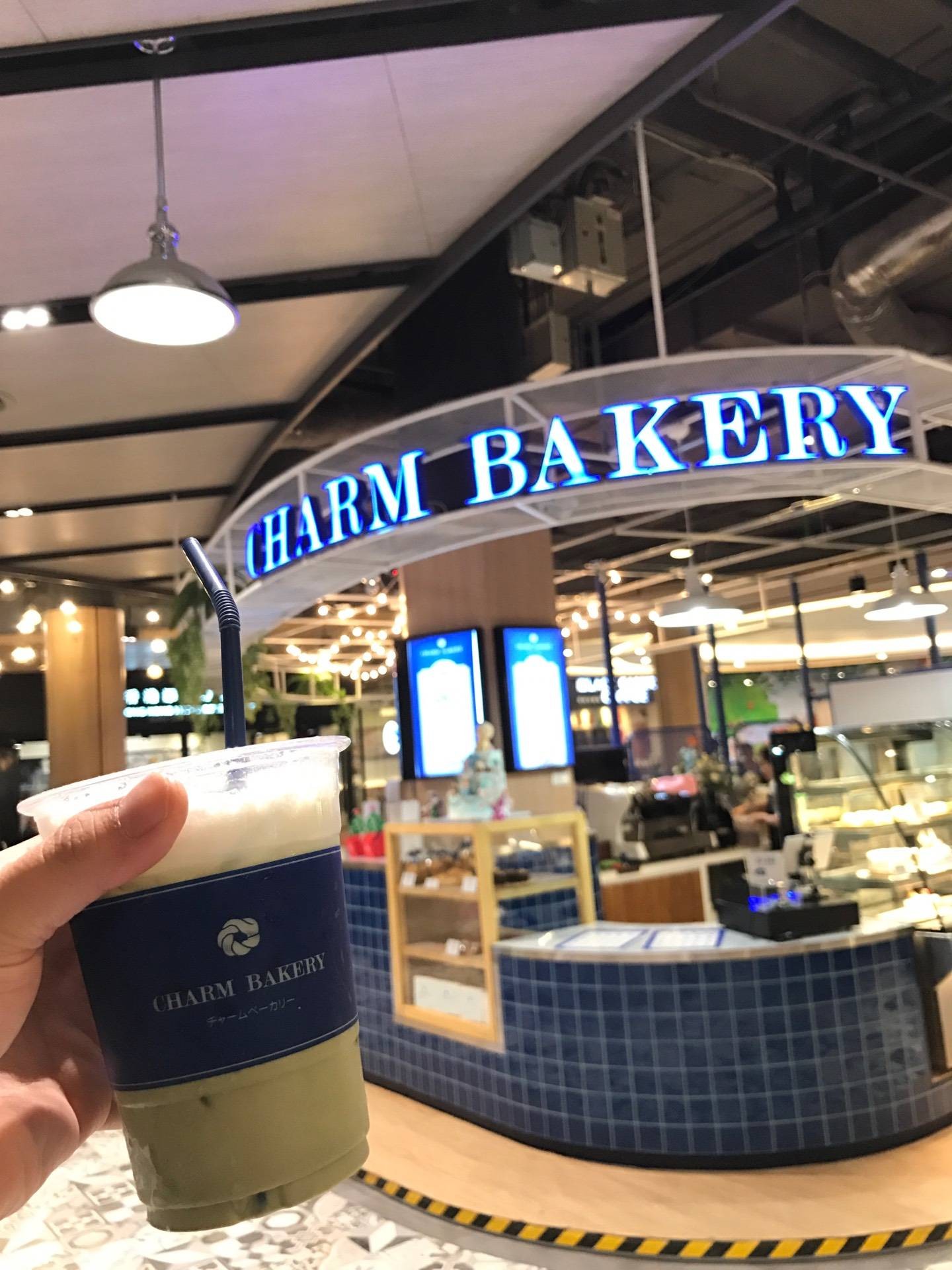 รีวิว CHARM BAKERY เซ็นทรัลเฟสติวัล เชียงใหม่ チャームベーカ - ชามัจฉะลาเต้ ...