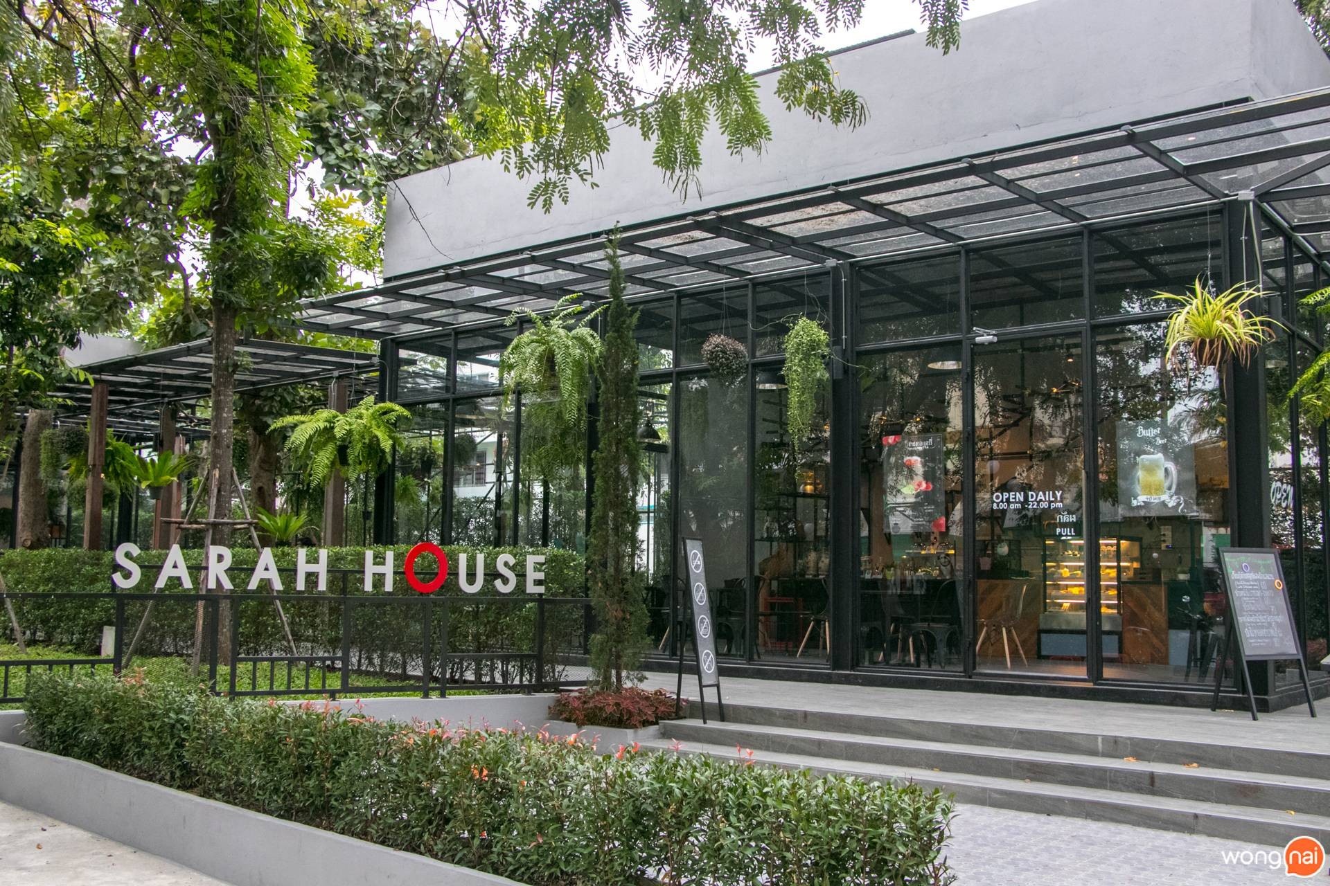 รีวิว Sarah House Cafe' in Town - ร้านชิลล์อาหารดี มีที่นั่งสบาย