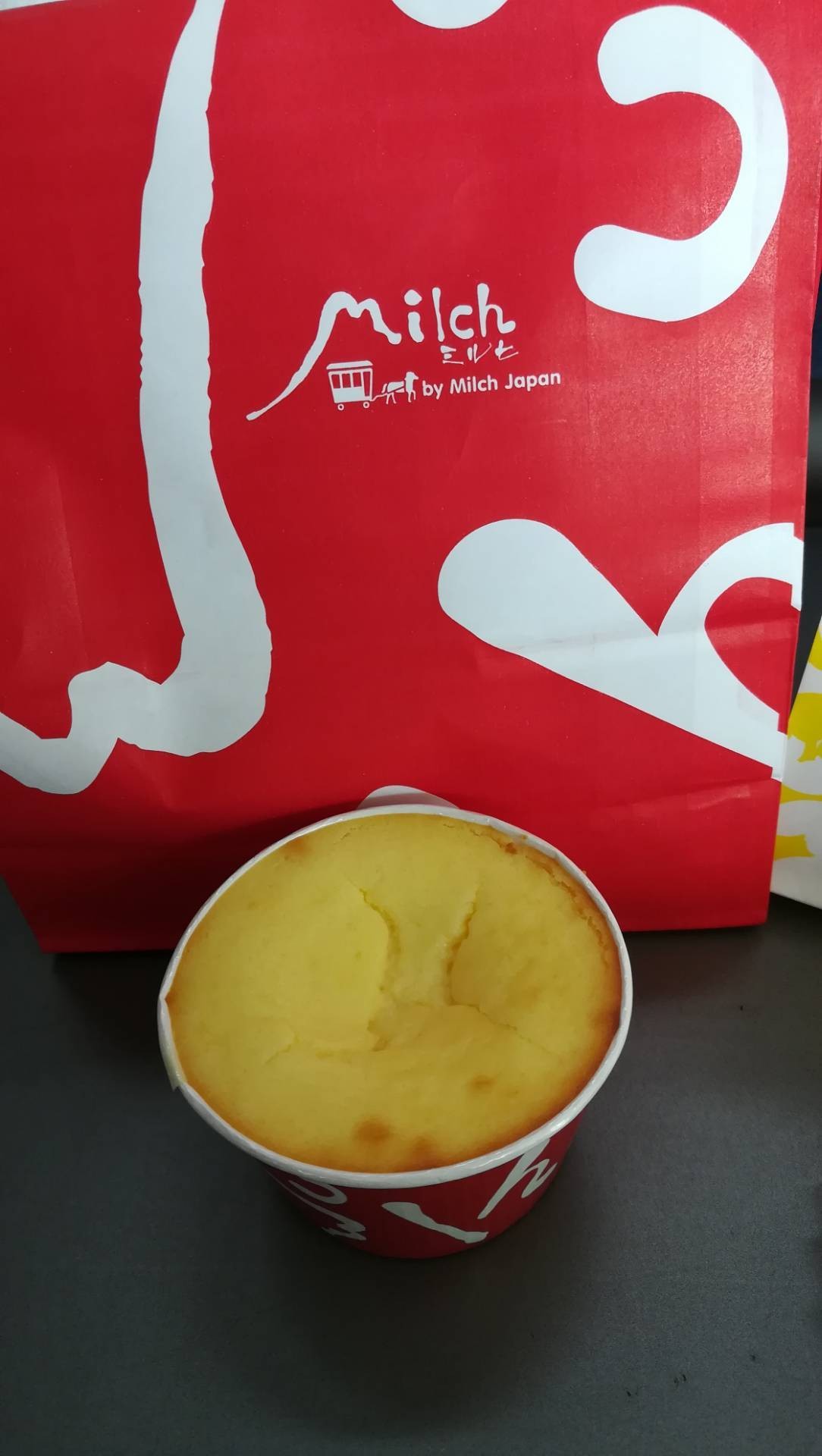 รีวิว Milch สนามบินดอนเมือง - อันดับ 3 ของดอนเมือง ลิ้นใครก็ลิ้นใคร