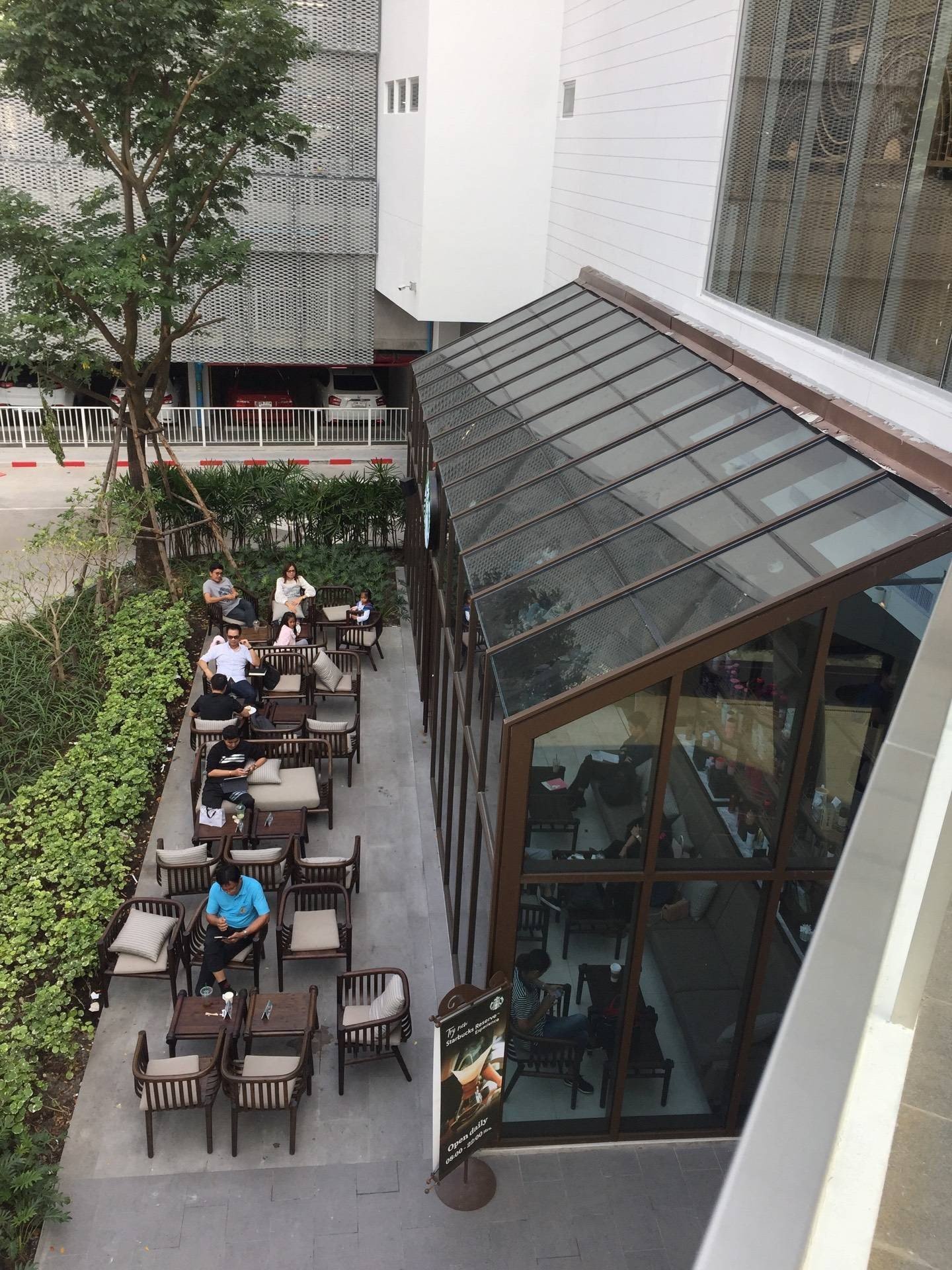 รีวิว Starbucks Mega Bangna (ทางเข้าหลัก) - ประสบการณ์ใหม่กับ Starbucks ...