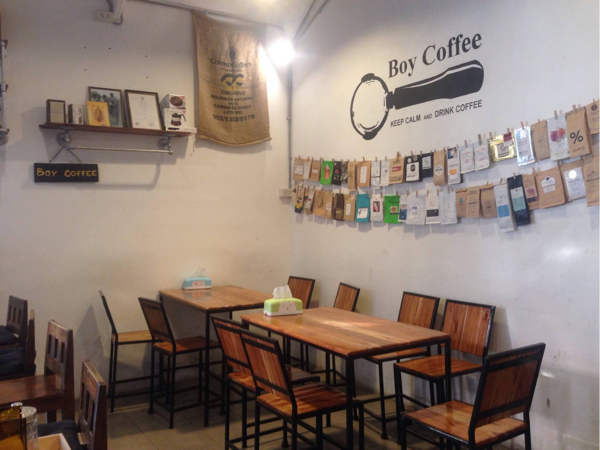 รีวิว Boy coffee (กม.8 เพลส) - ดังเรื่องกาแฟ แต่ชาเขียวมัทฉะเค้าก็โอนะ