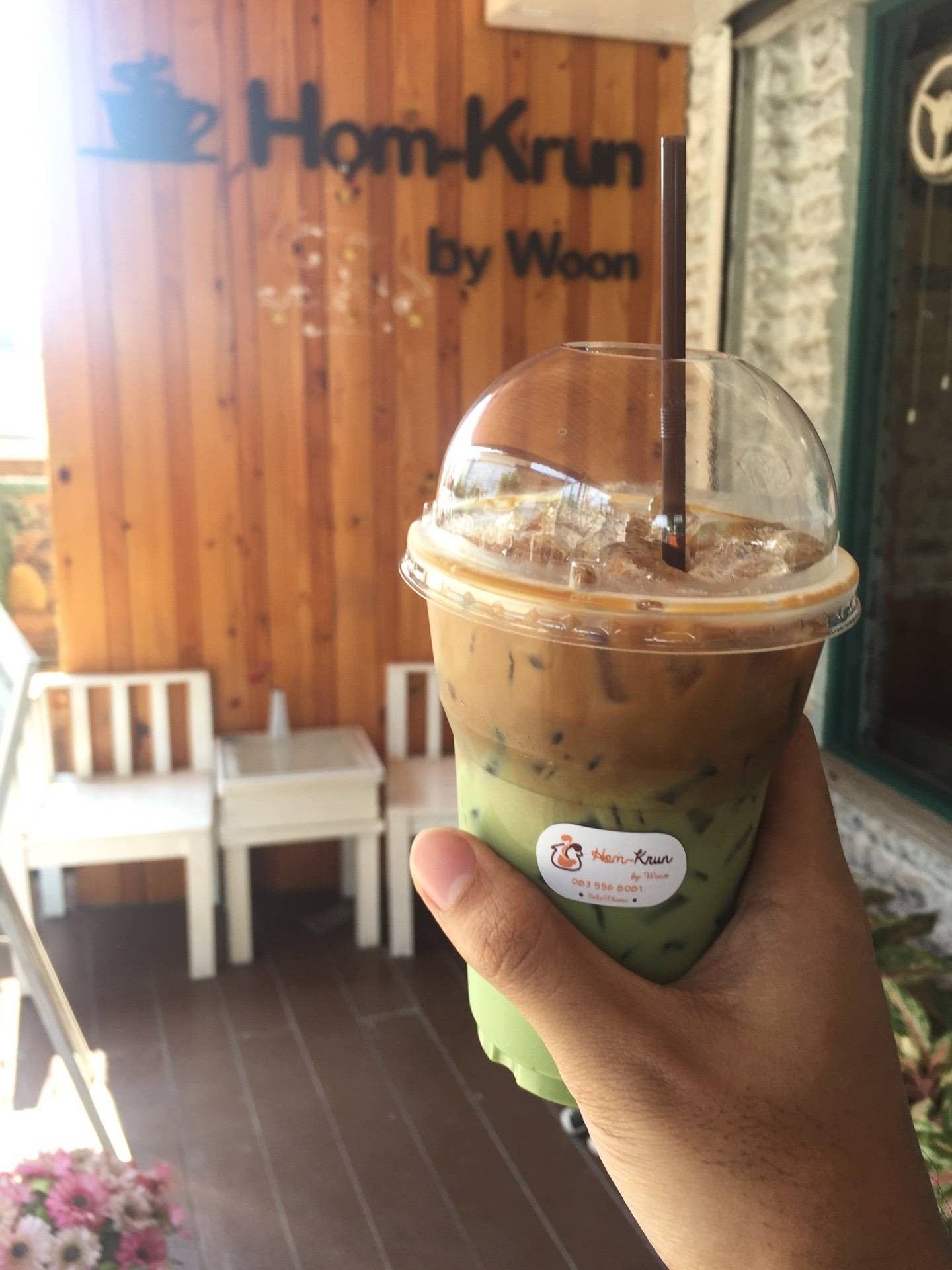 รีวิว Hom-Krun by Woon - ร้านเล็กๆน่ารัก ดูอบอุ่นๆ กาแฟกับเค้กรสชาติดี ...