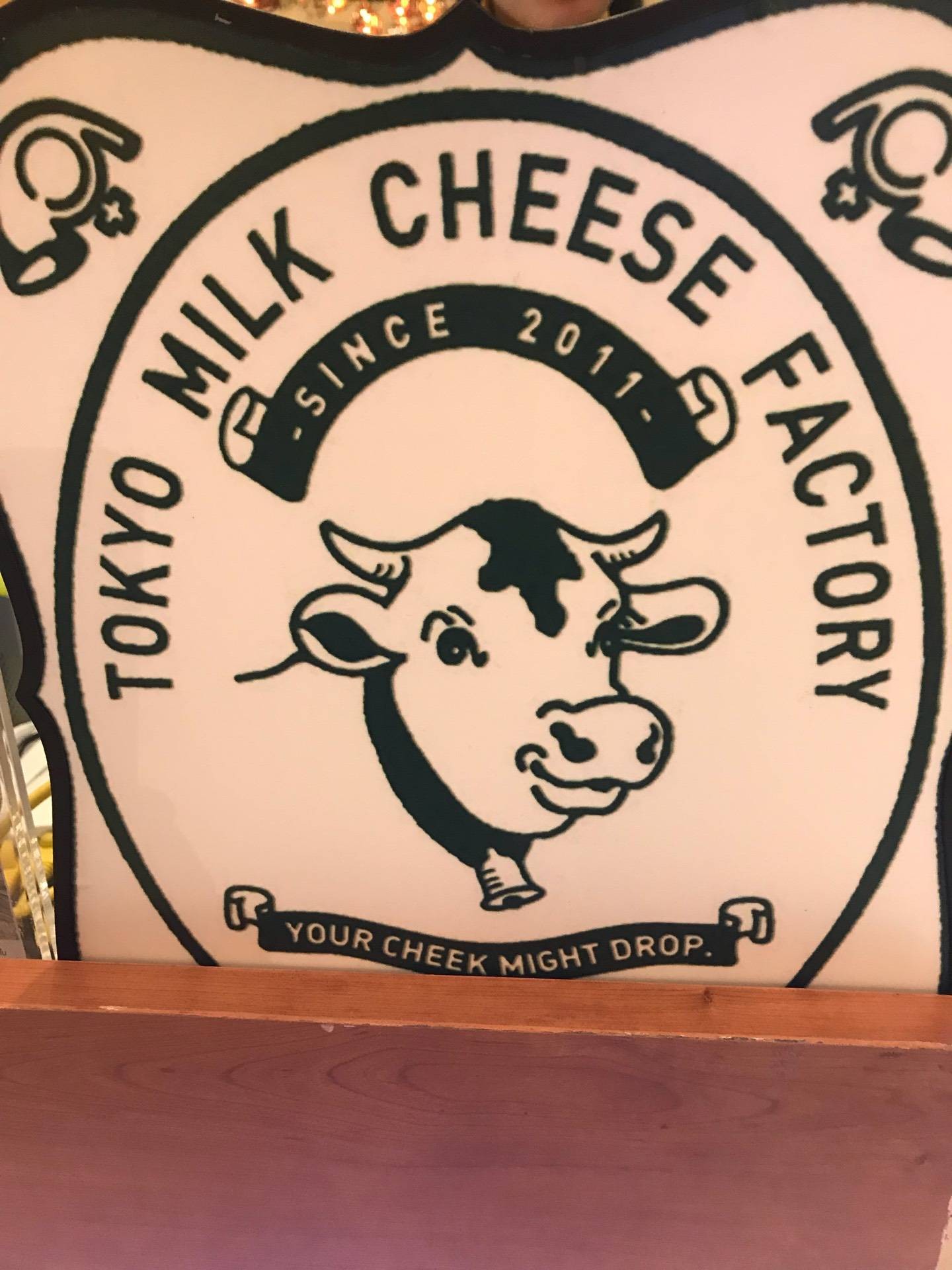 รีวิว Tokyo Milk Cheese Factory - Soft serve รสชีส นุ่มละมุน@Tokyo Milk ...