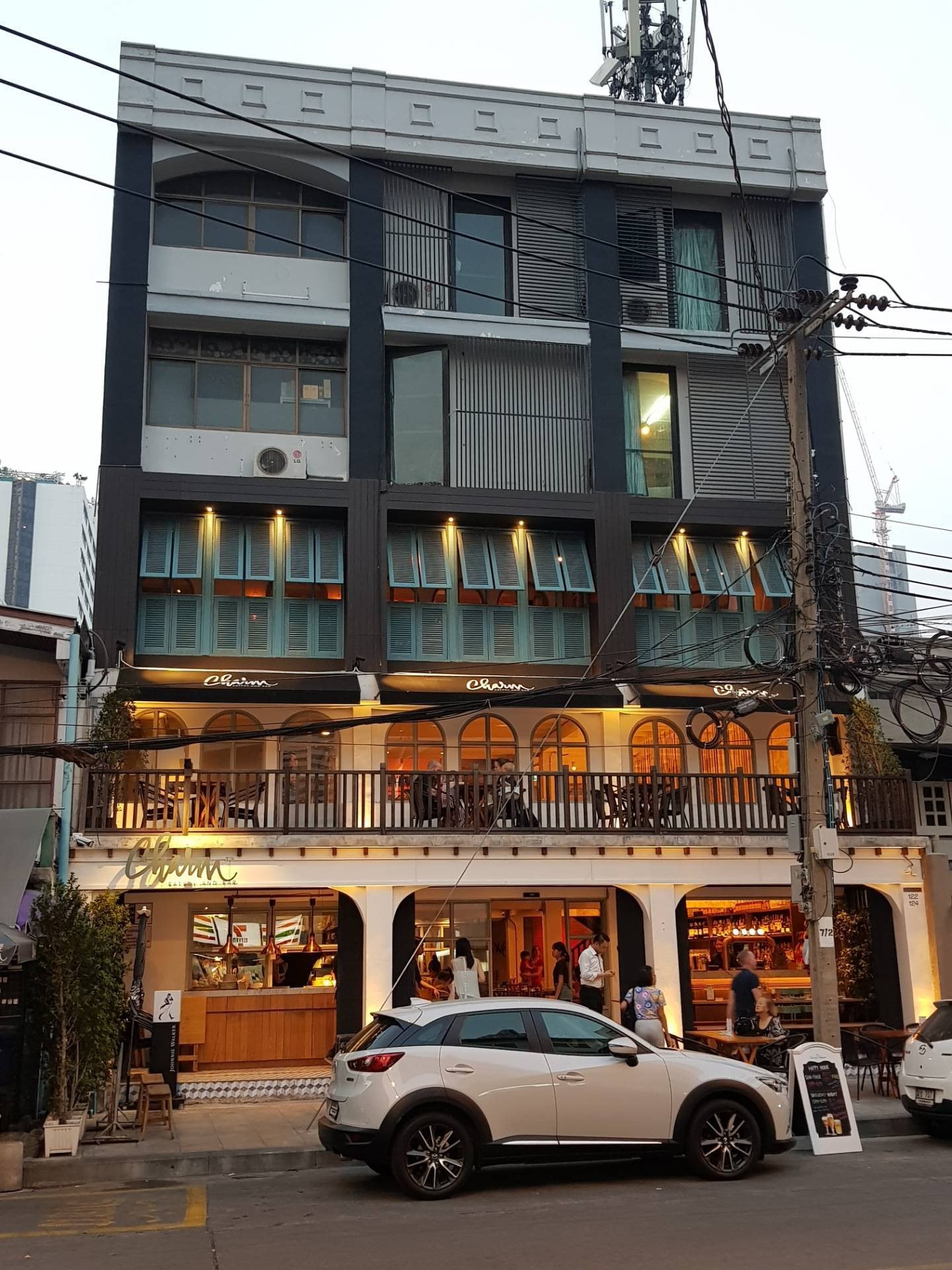 รีวิว Charm Eatery and Bar สาธร - Wongnai Testing : Charm Eatery and ...