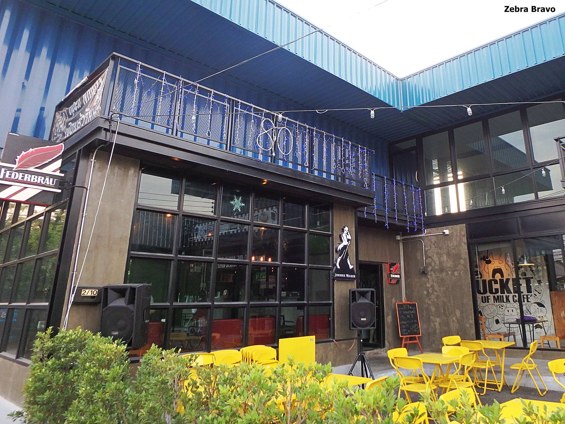 รูป 80's Bar & Bistro พุทธบูชา36 - Wongnai