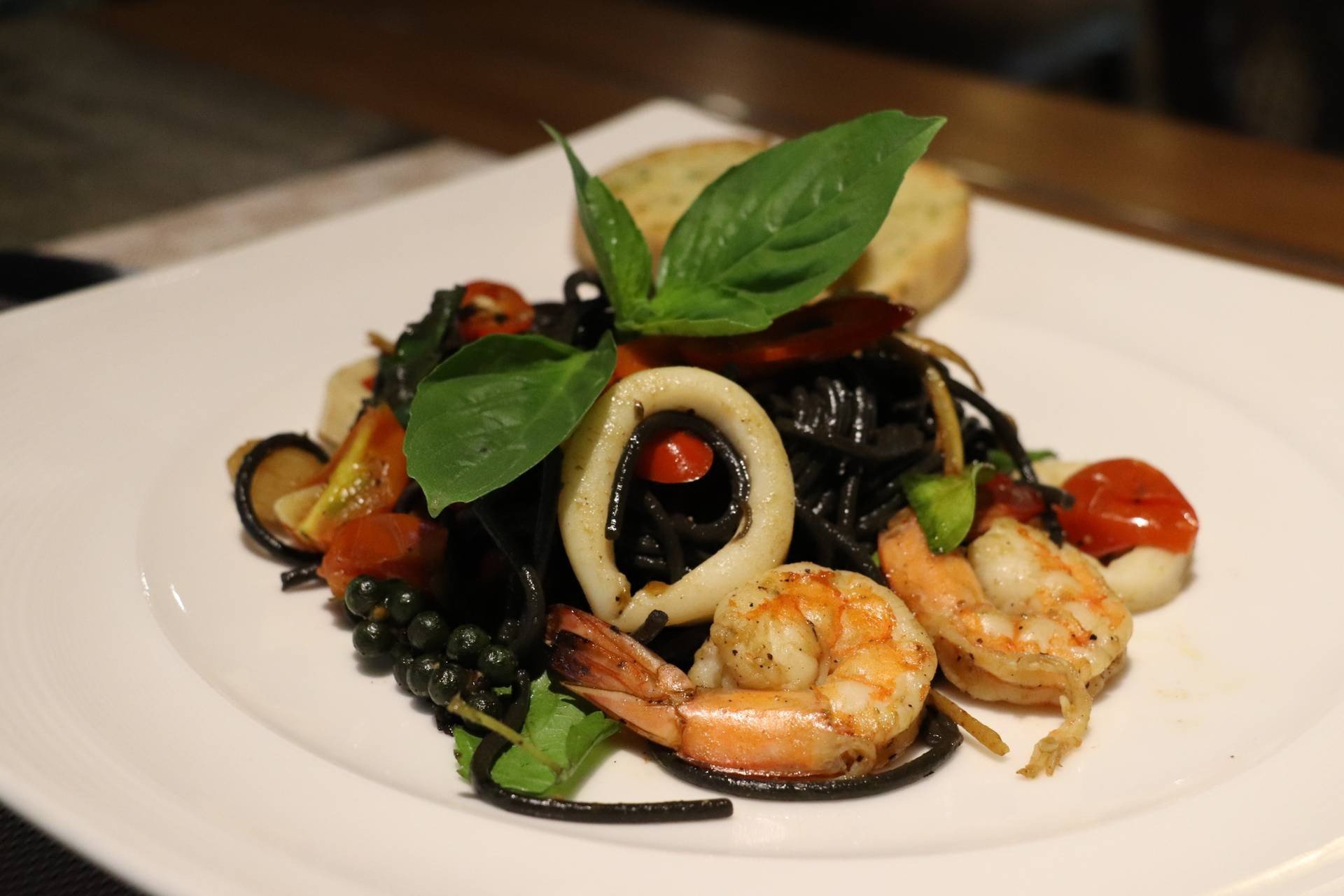 Motana - สั่งอาหารเดลิเวอรี | Wongnai x LINE MAN