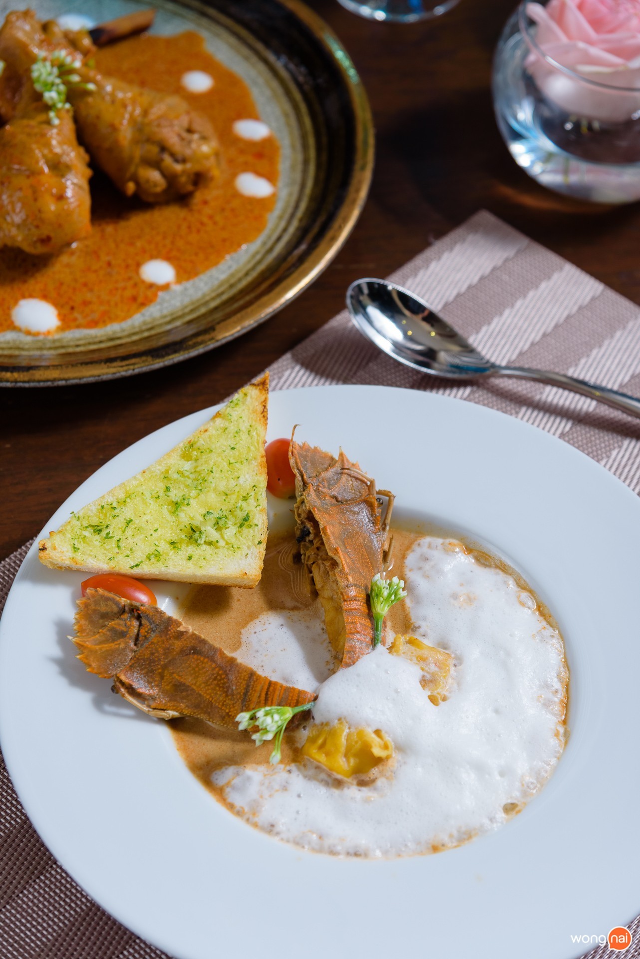 ให้ทะเลโอบกอดคุณ ไปพร้อม 5 เมนูเด็ด ที่ “The Living Room” กะตะ ภูเก็ต ...