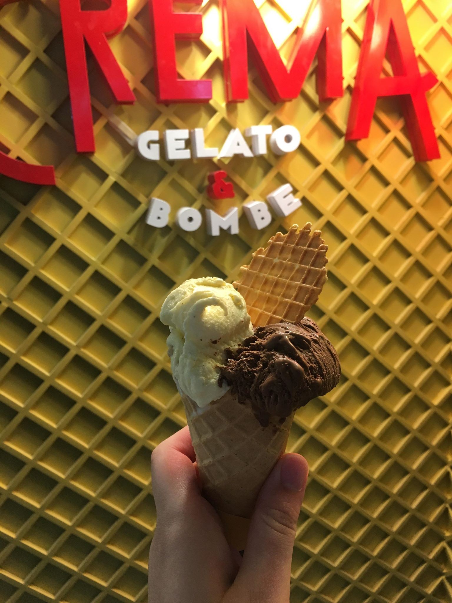 รีวิว Crema gelato & bombe siam square one - home made gelato จาก Italy