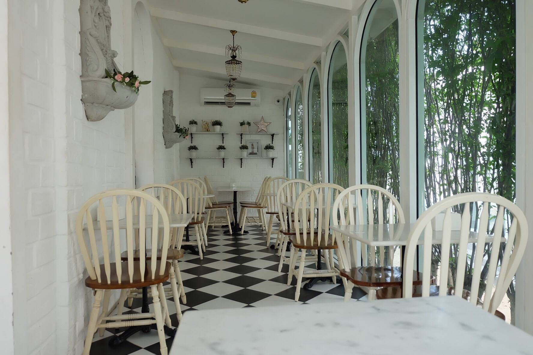 รีวิว Misstar Cafe by Davika - ร้านสวยเหมือนเจ้าของร้าน