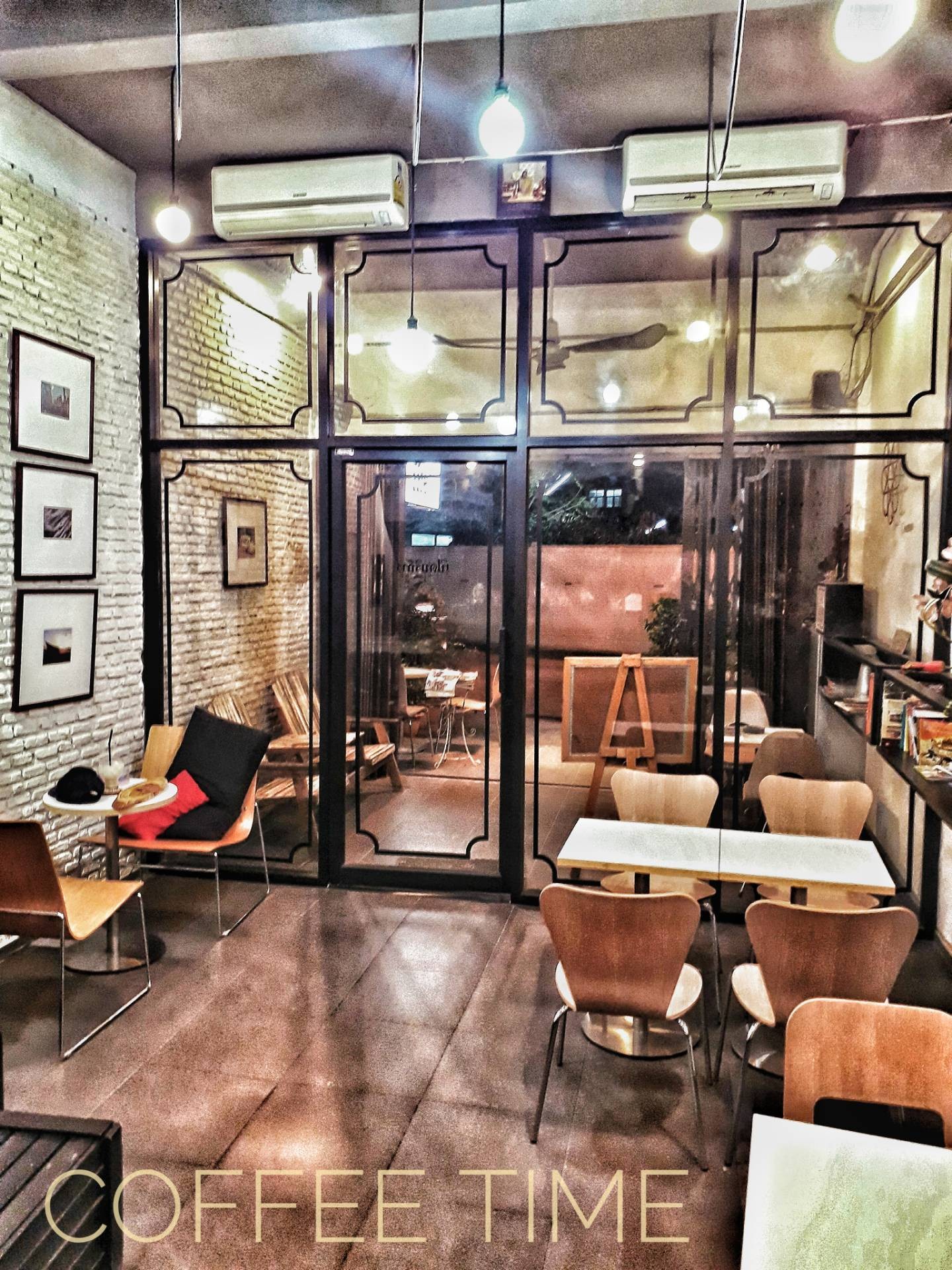 รีวิว Cosmos Coffee Shop - ...ร้าน คอสมอส คอฟฟี่ ช็อป...ไป ครั้งแรก ...
