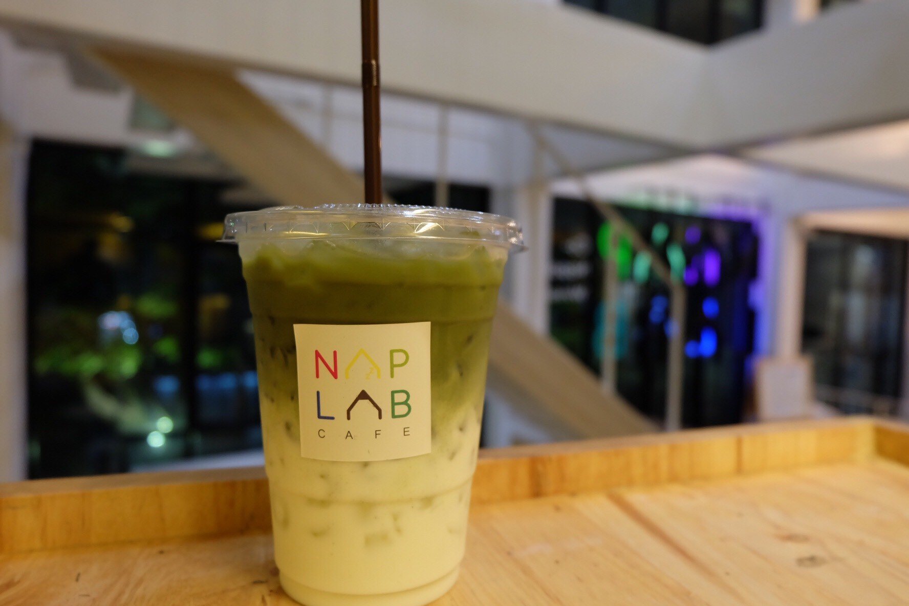 มัทฉะลาเต้ ร้าน NAPLAB