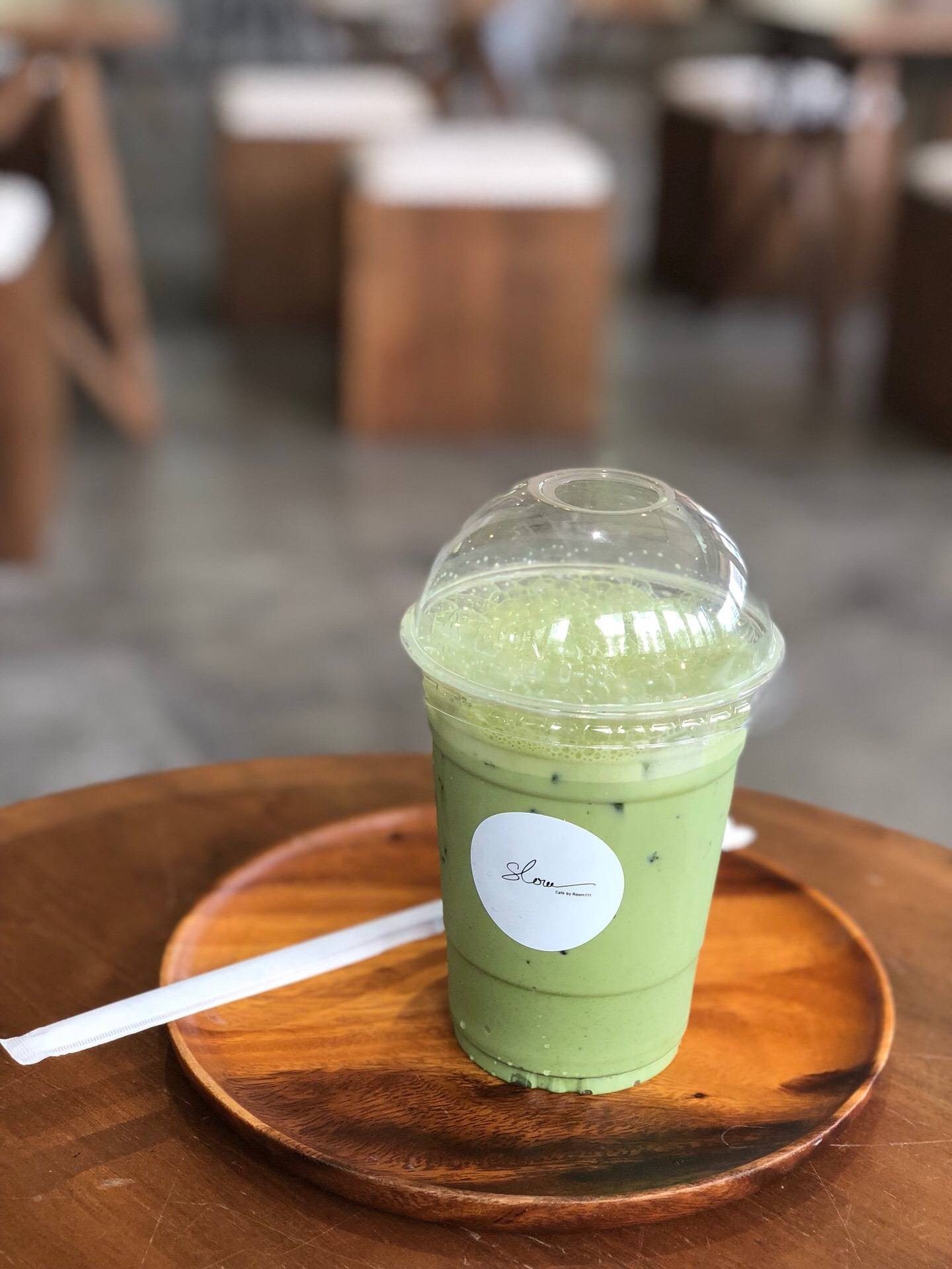 รีวิว Slow Cafe By Room111 - ร้านคาเฟ่เงียบสงบดีเหมาะแก่การนั่งทำงาน