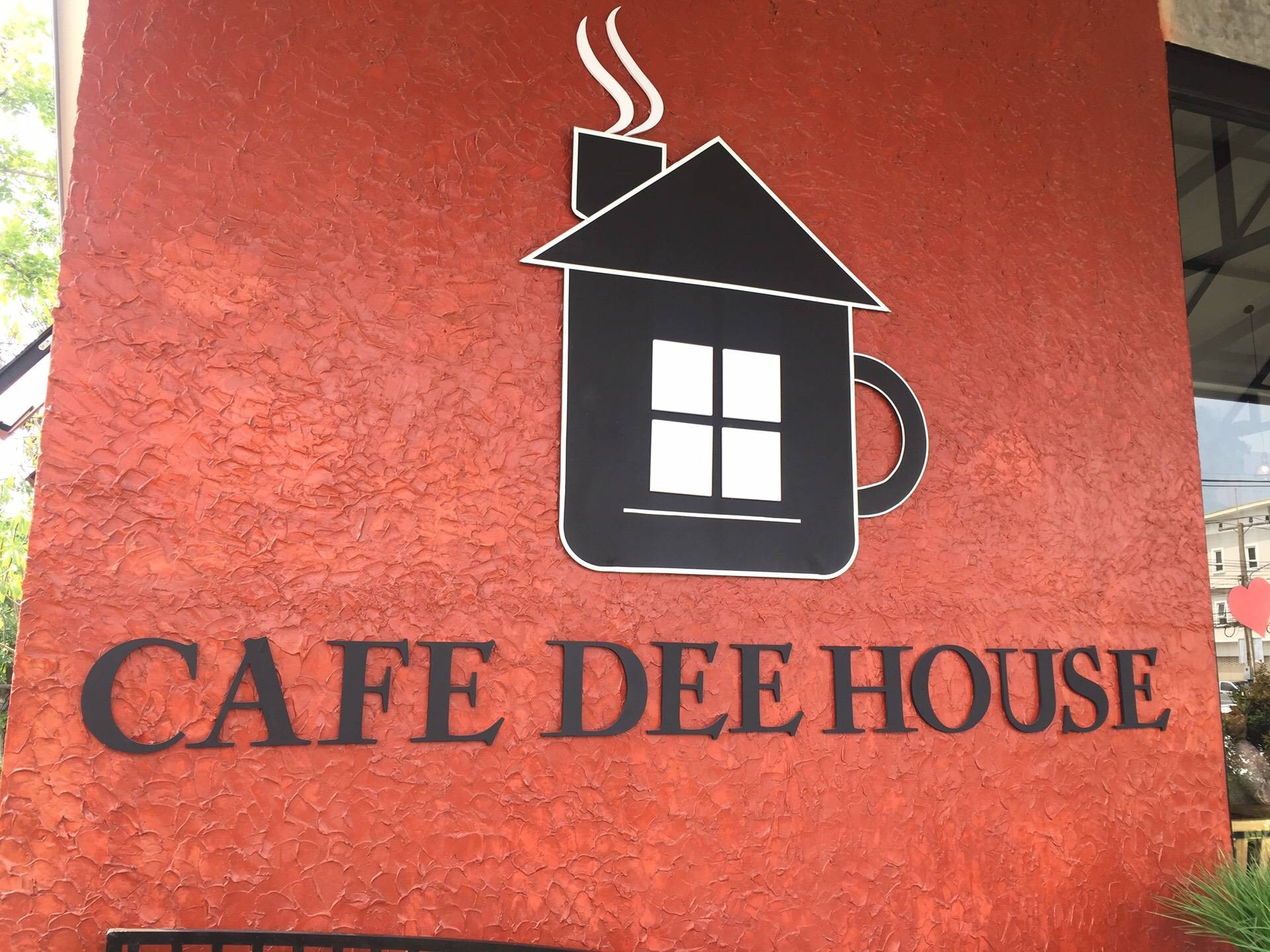 รีวิว CAFE DEE HOUSE - Bangsaen - กาแฟ อาหาร ของหวาน