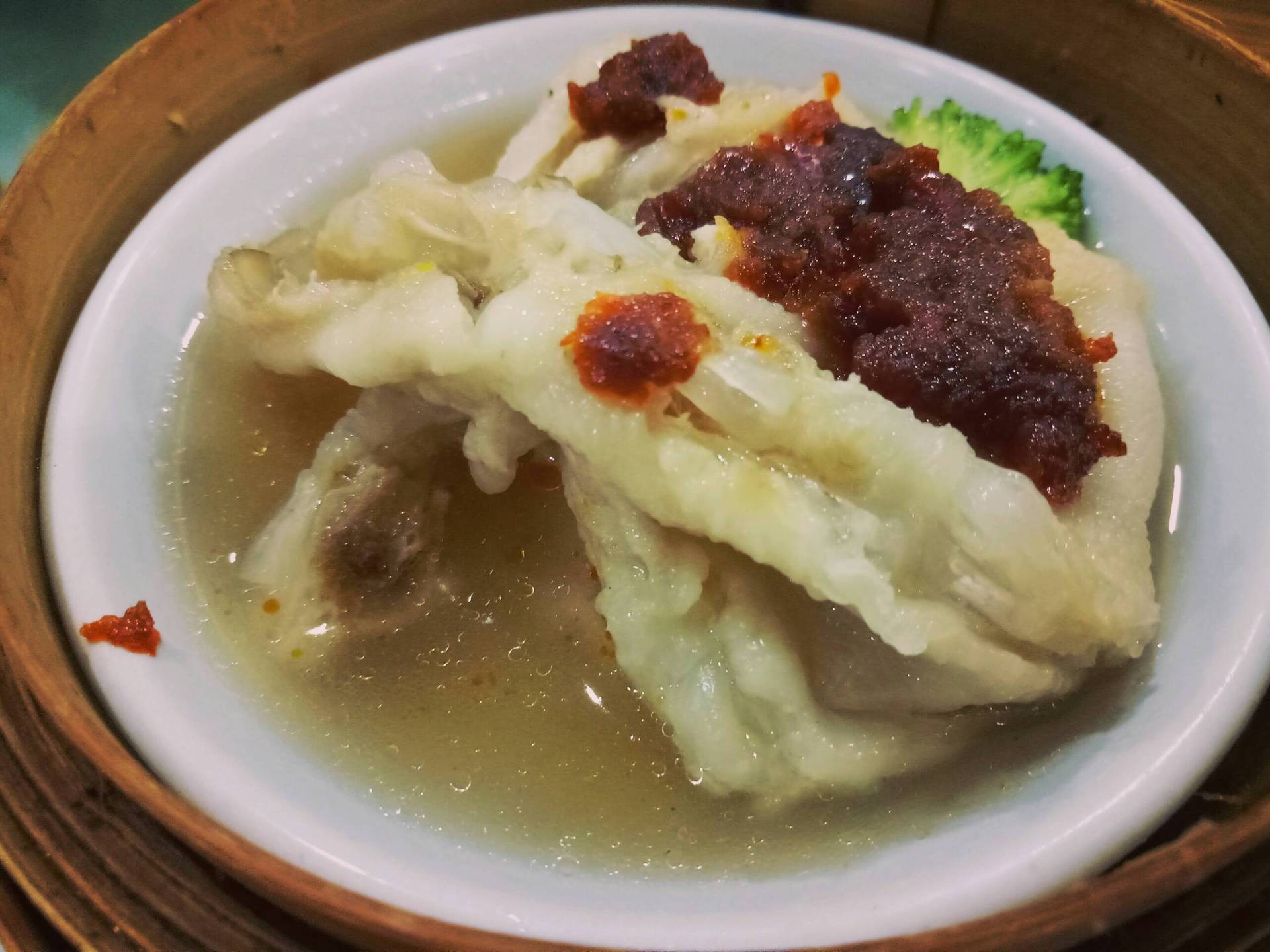 ตีนเป็ดน้ำแดง ร้าน หลงเปา ติ่มซำ ไชนีสเรสเตอรองต์ - Wongnai