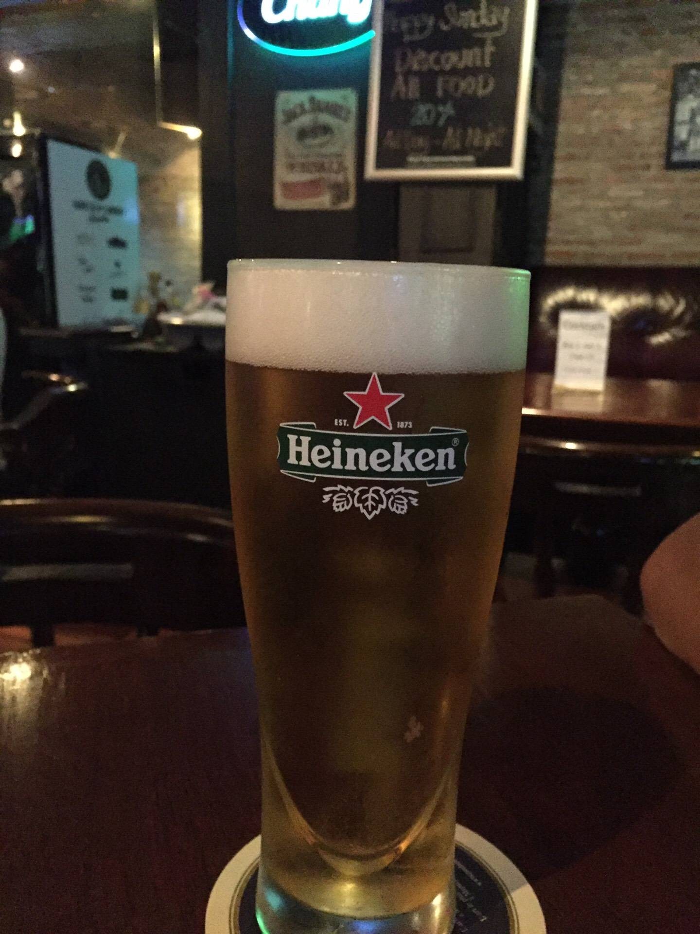 รีวิว The Pintsman - Hangout ในย่านธุรกิจ