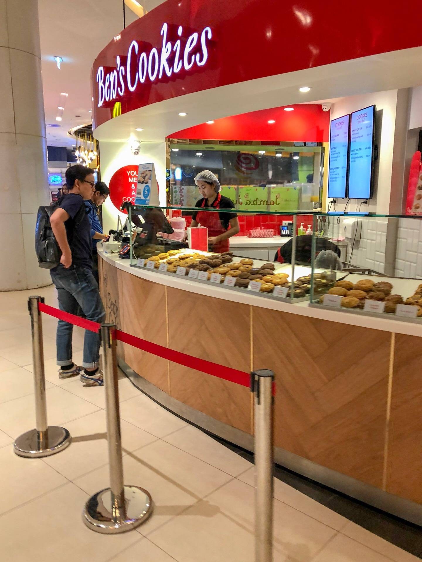 รีวิว Ben's Cookies สยามพารากอน - มาลองคุ้กกี้รสอื่นดูบ้างค่ะ - Wongnai